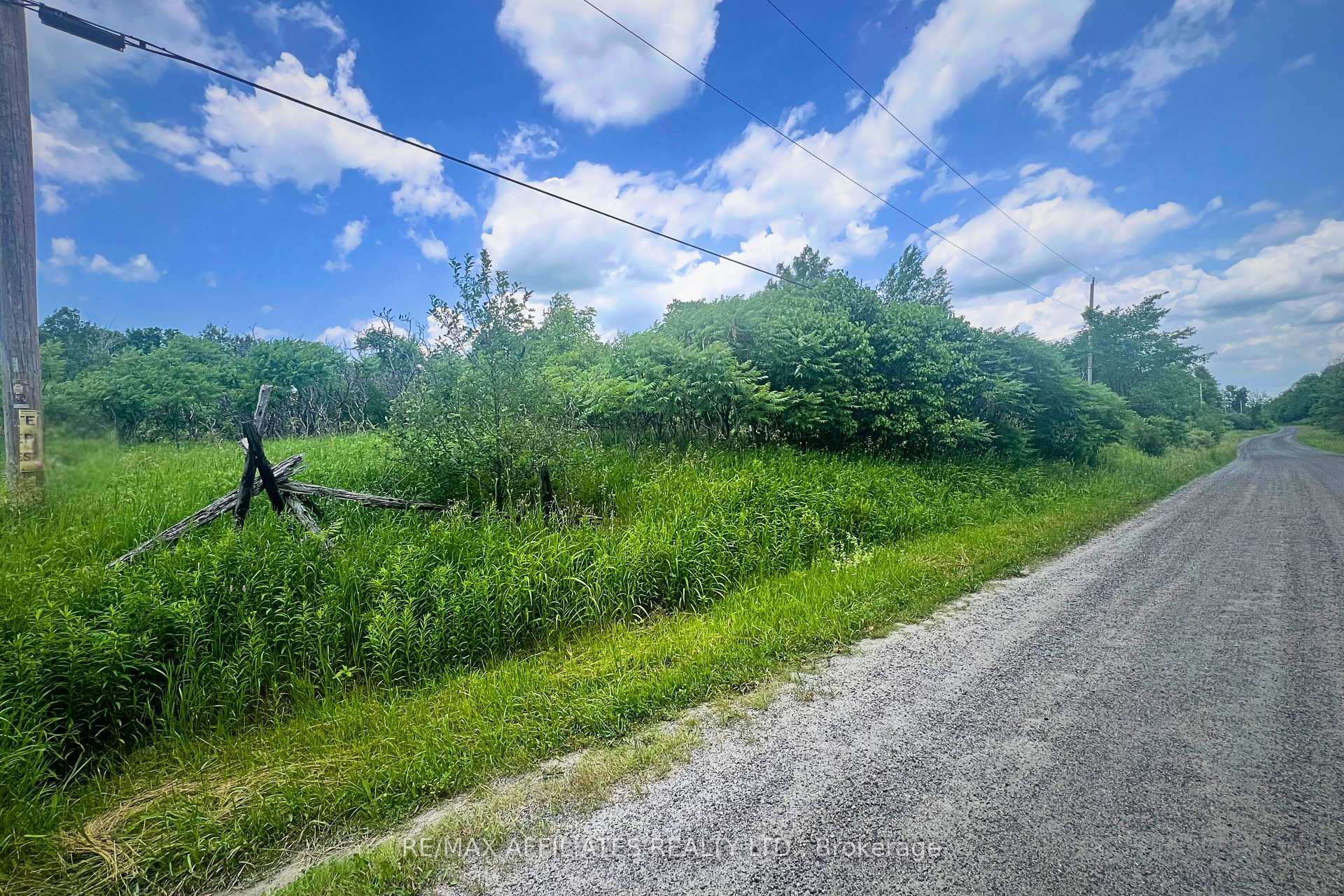 000 Armstrong Line, Tay Valley, ON K0H 2B0