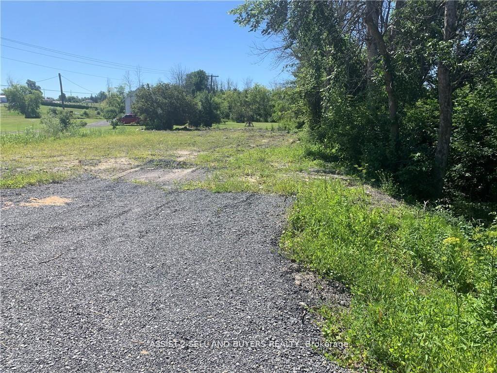 000 County Rd 18 Road, South Stormont, ON K0C 1A0