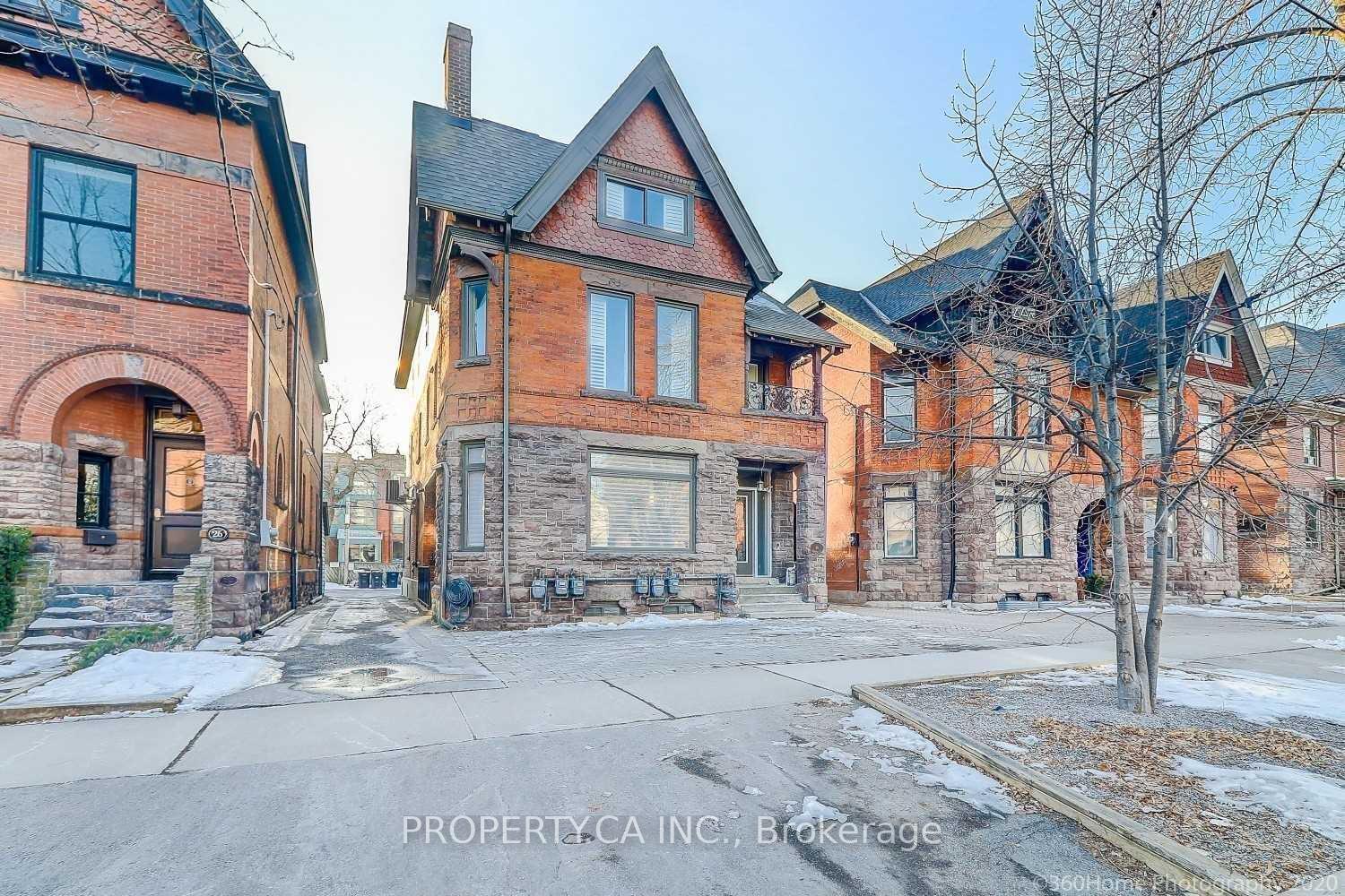 01 - 28 Madison Avenue, Toronto, ON M5R 2S1