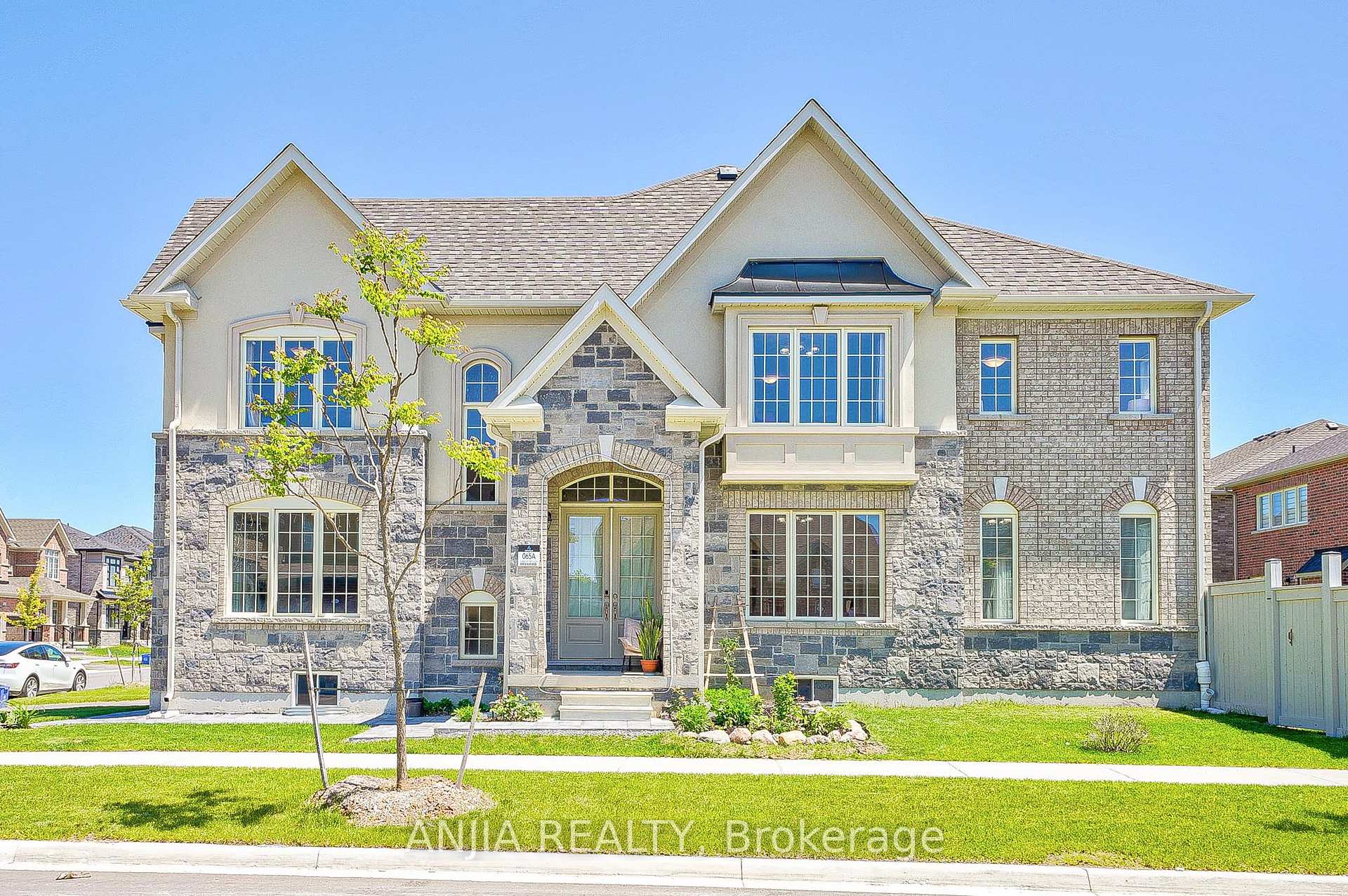 1 Bruce Welch Avenue, Georgina, ON L4P 0J1