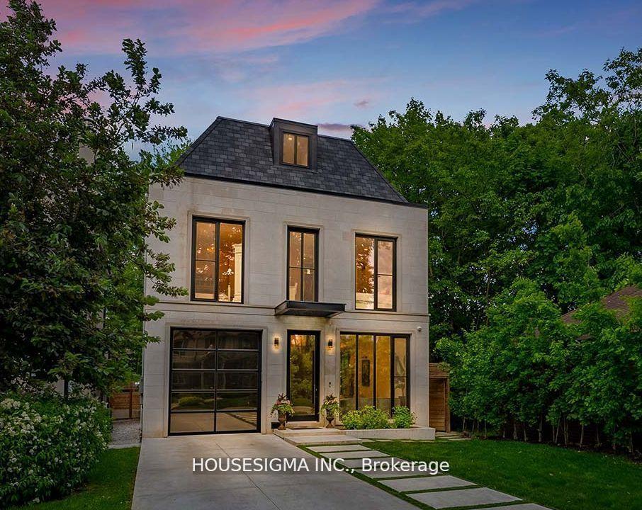 1 De Vere Gardens, Toronto, ON M5M 3E4