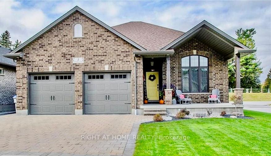 1 Drake Court, Strathroy-Caradoc, ON N7G 0E1