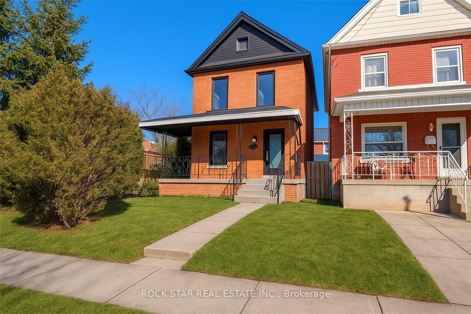 UPPER - 1 Edward Street, Hamilton, ON L8L 2V2
