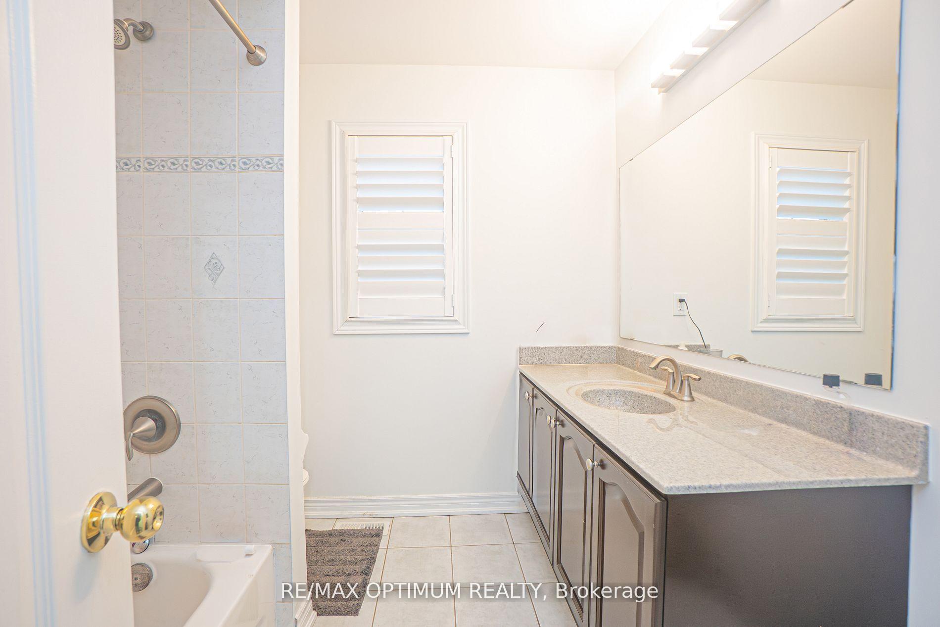 1 Fahey Drive, Brampton, ON L6Y 0N7