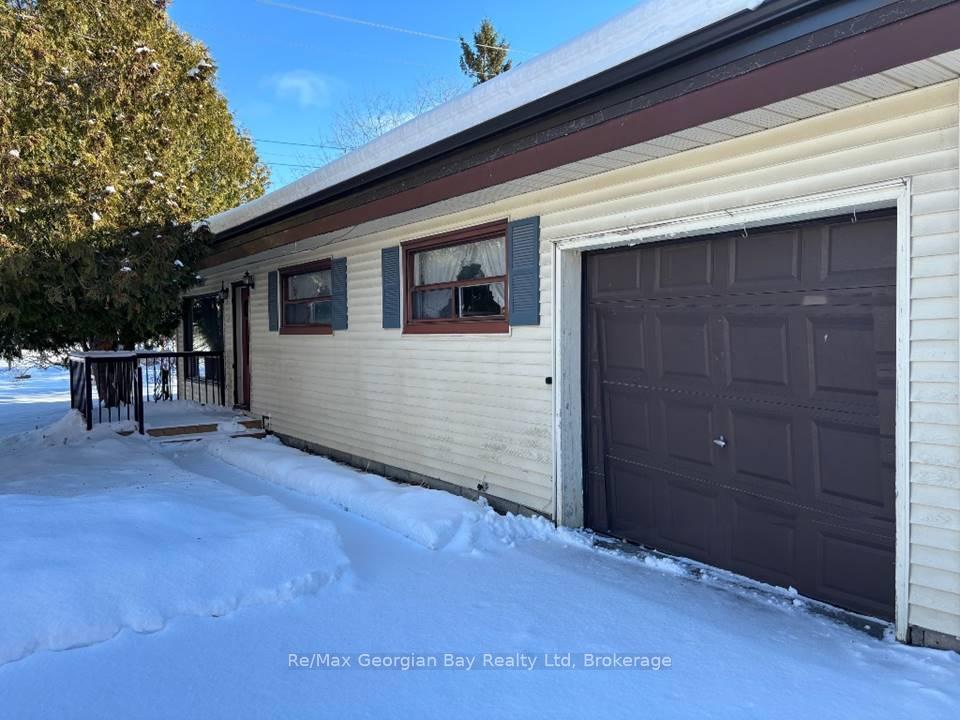 1 GRAY Street, Severn, ON L0K 1E0