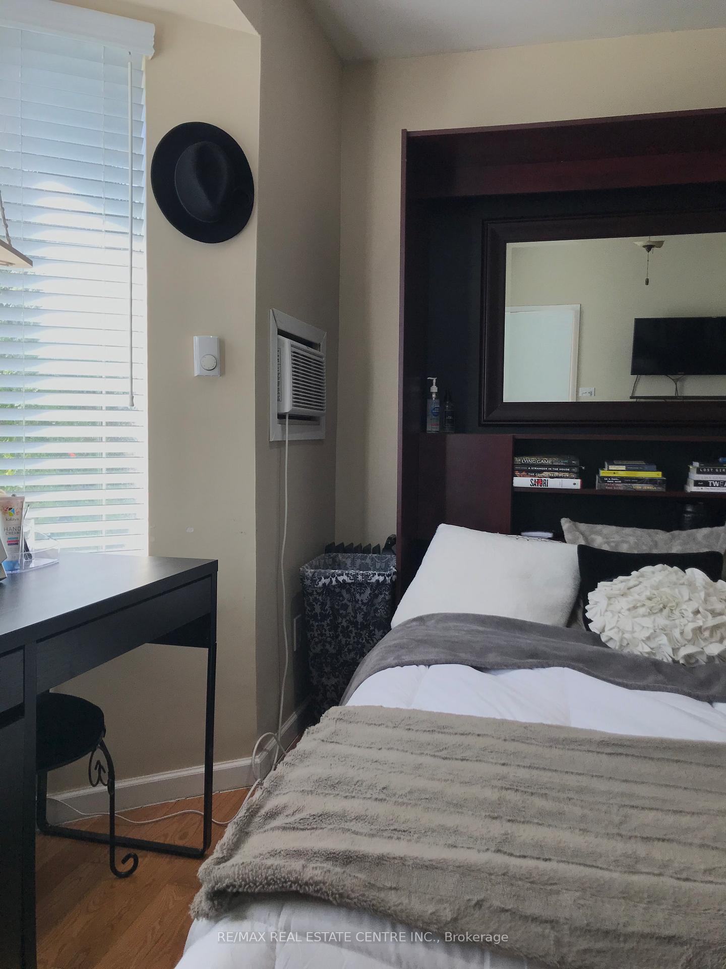 Main Level Studio - 1 Hiawatha Road, Toronto, ON M4L 2X7