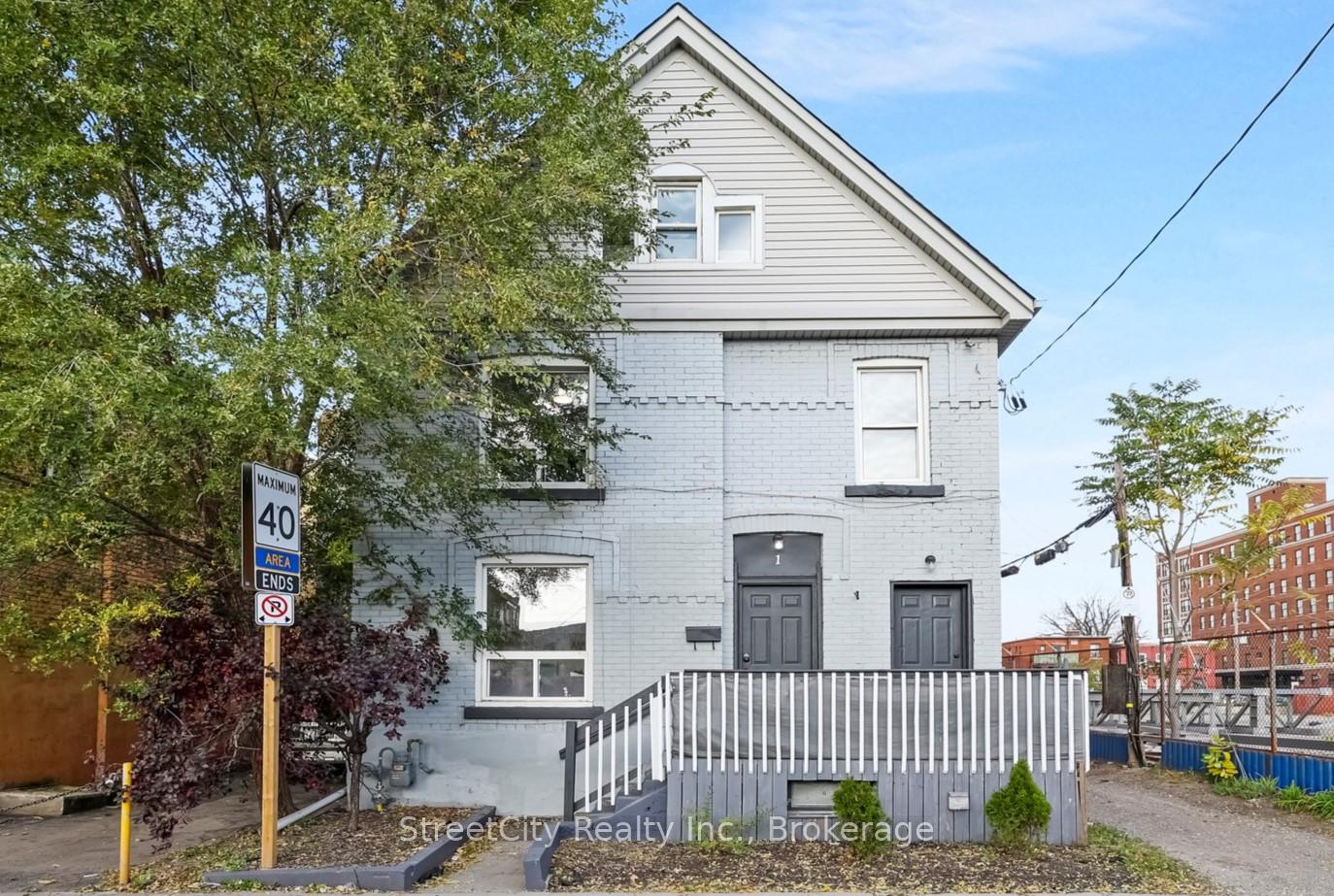 1 Milton Avenue, Hamilton, ON L8L 6E5