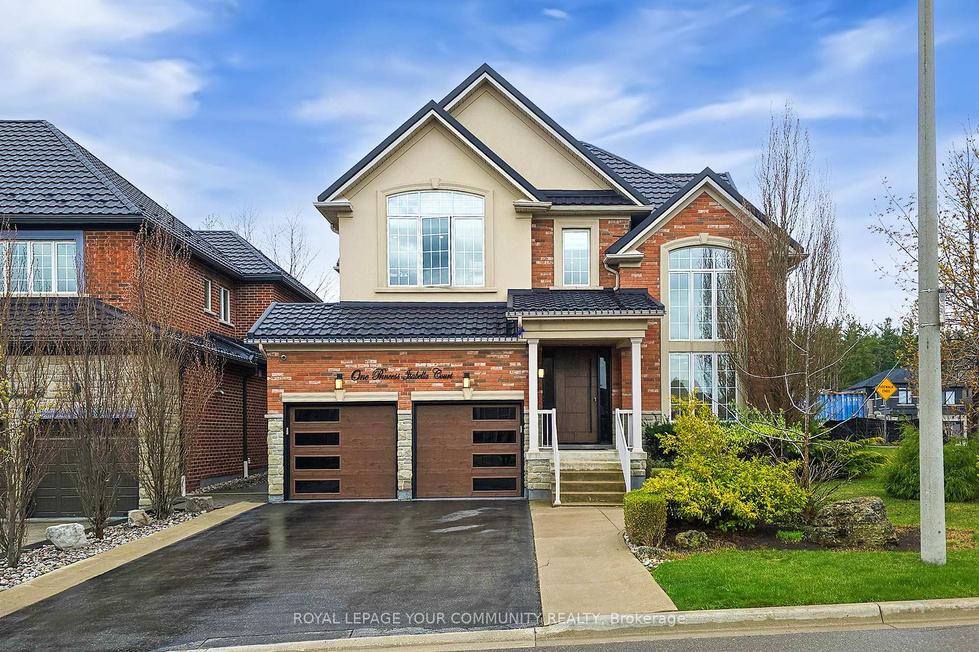 1 Princess Isabella Court, Vaughan, ON L6A 4B3