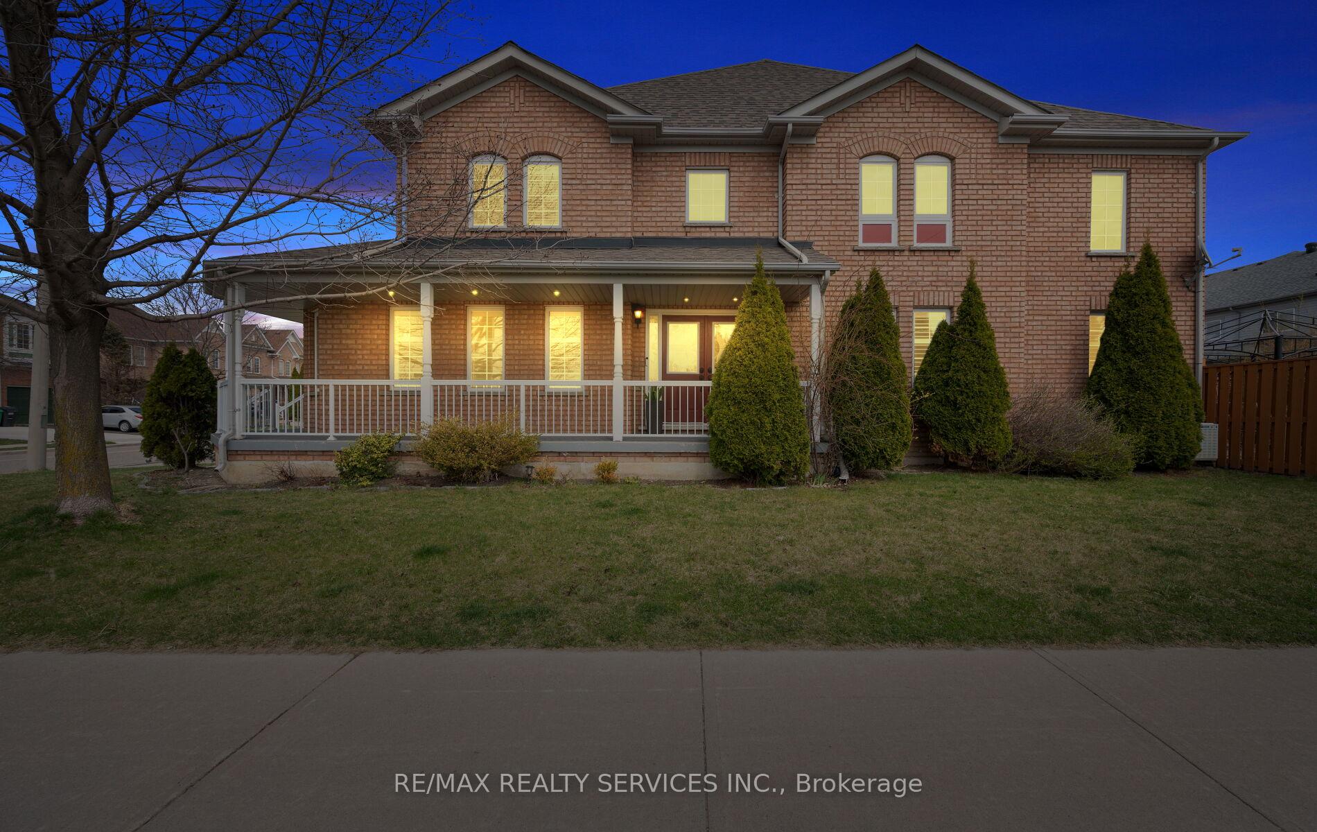 1 Queen Anne Drive, Brampton, ON L7A 1X1