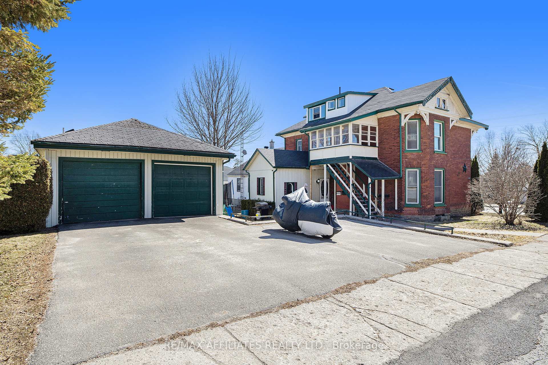 1 Queen Street, Smiths Falls, ON K7A 3N1