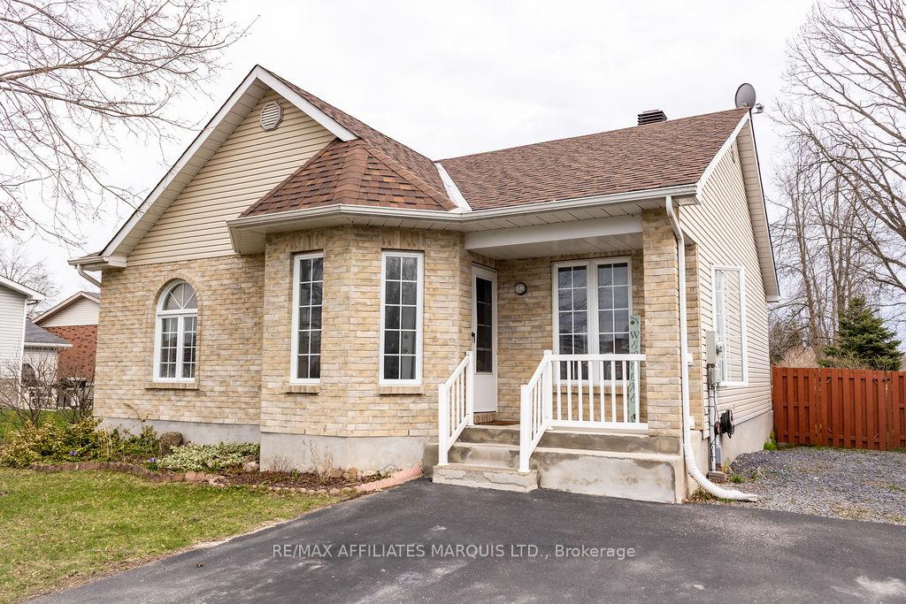1 Walner Avenue, South Stormont, ON K0C 1P0