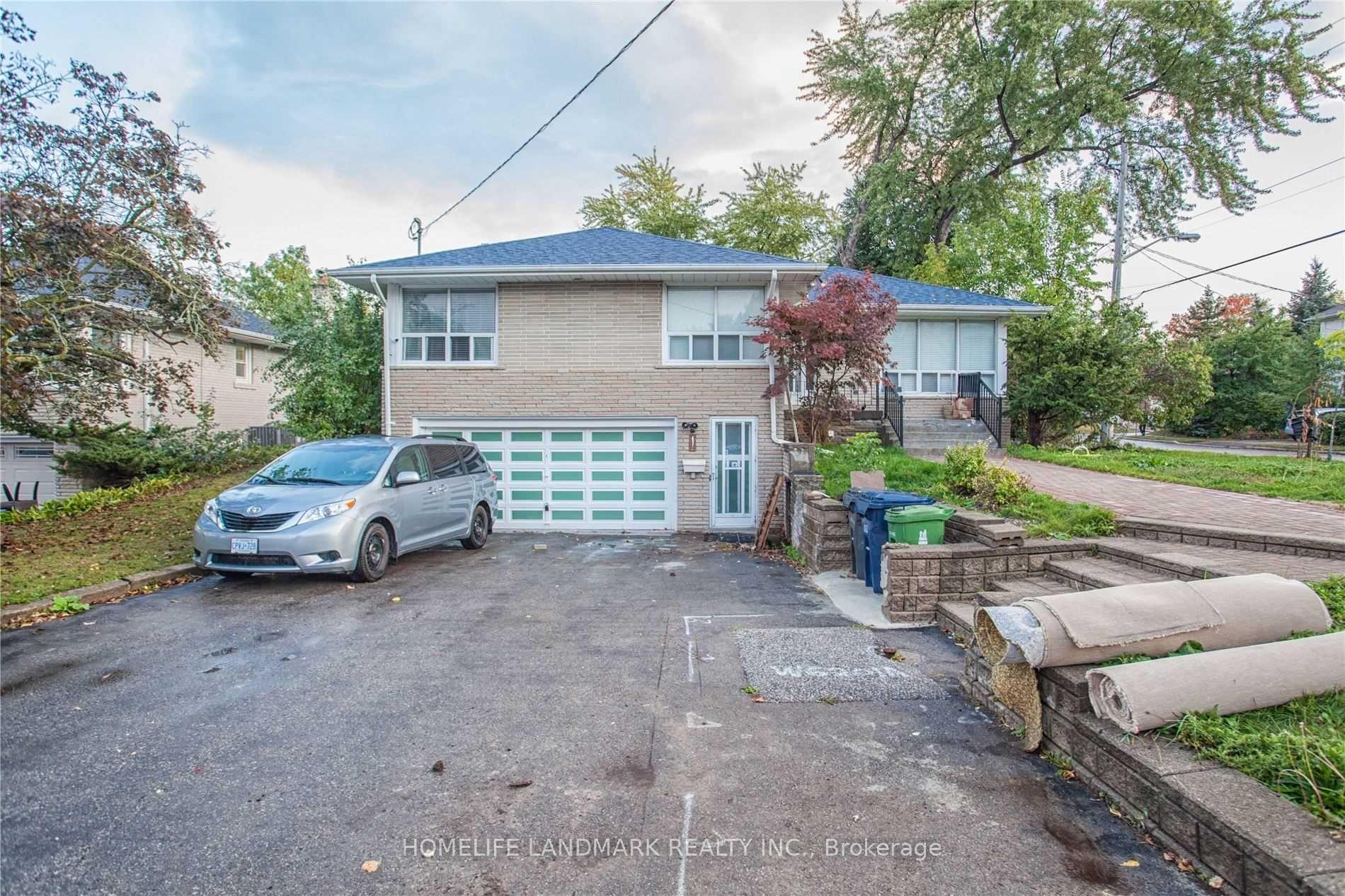 1 Winlock Park, Toronto, ON M2M 1Z1