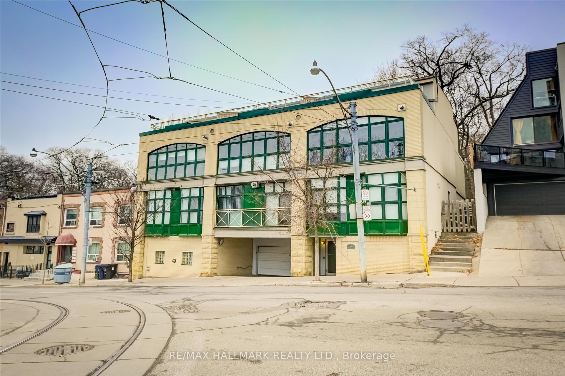 10 - 2362 Queen Street E, Toronto, ON M4E 1H3