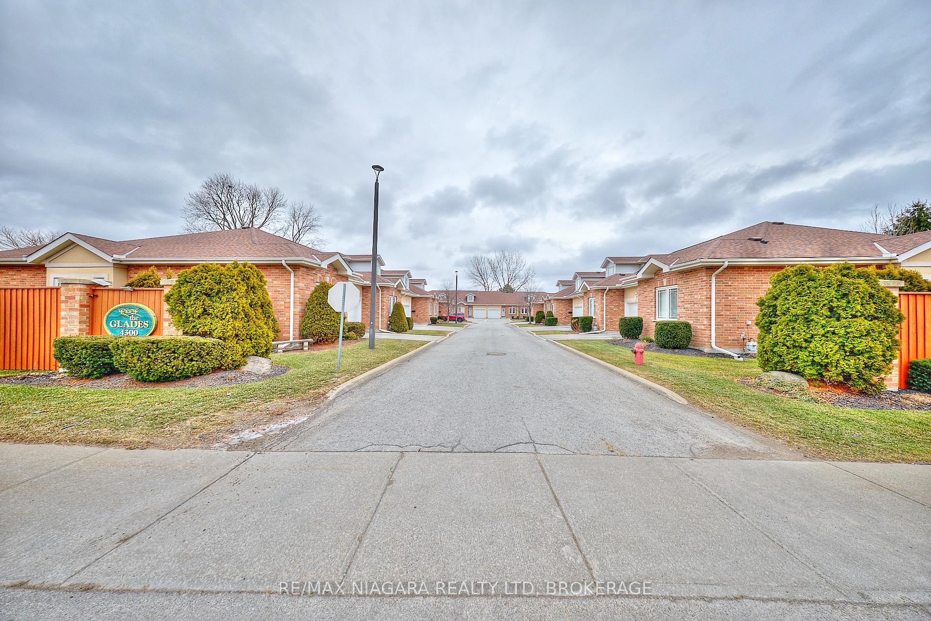 10 - 4300 Kalar Road, Niagara Falls, ON L2H 1S8