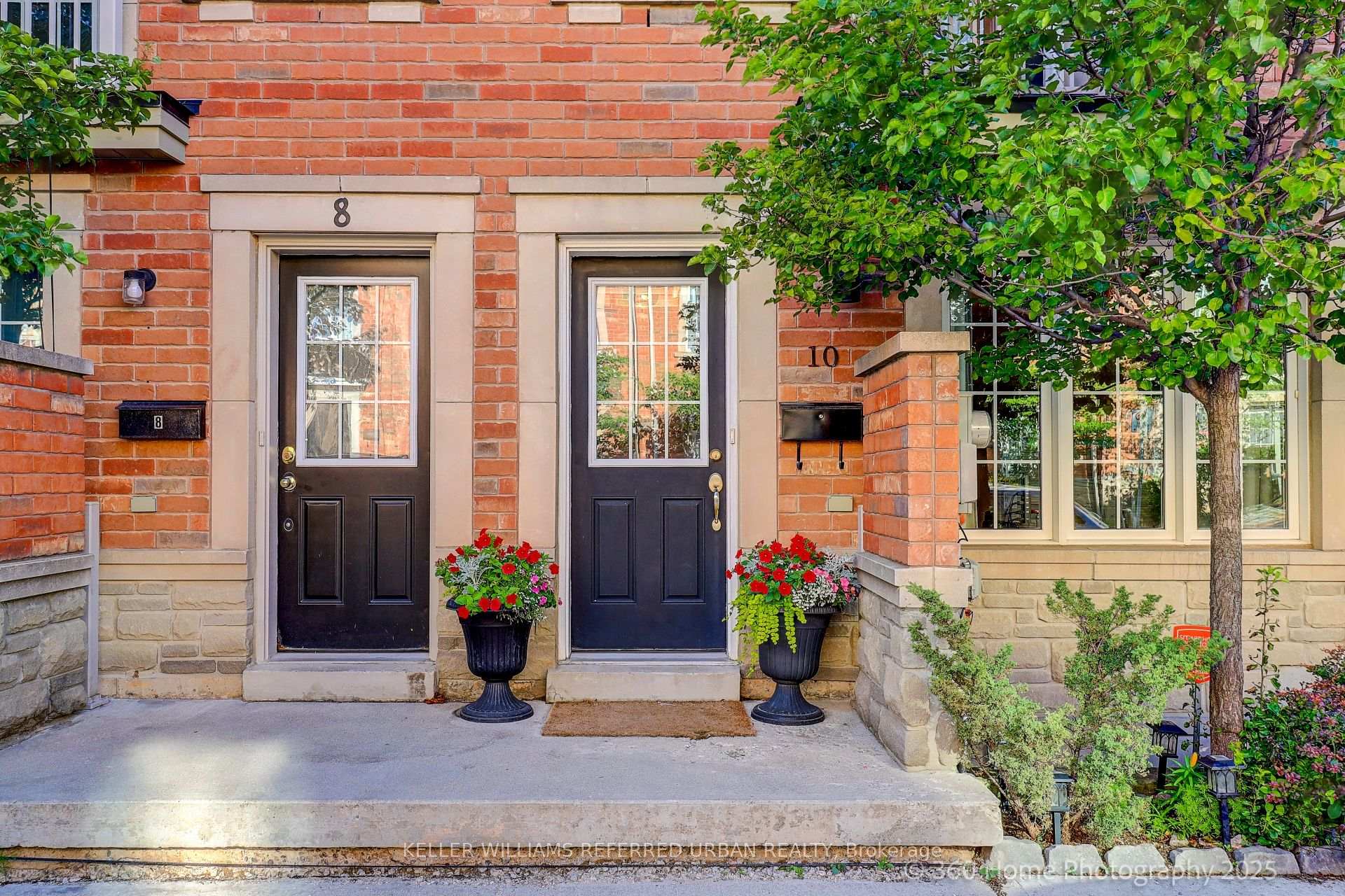 10 Adam Oates Heights, Toronto, ON M3L 0G3