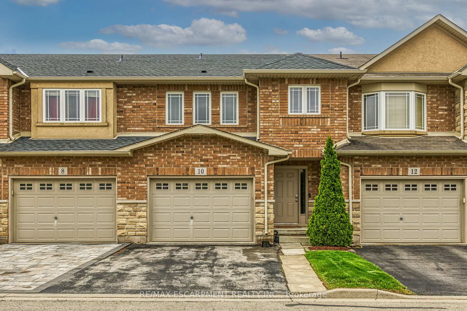 10 BELLFLOWER Boulevard, Hamilton, ON L0R 1P0