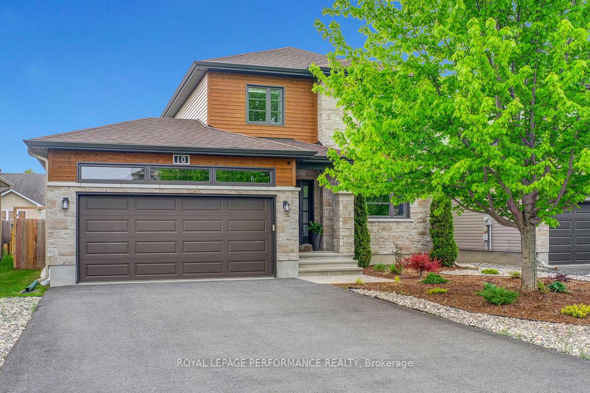 10 Brickyard Drive, Russell, ON K4R 0B2