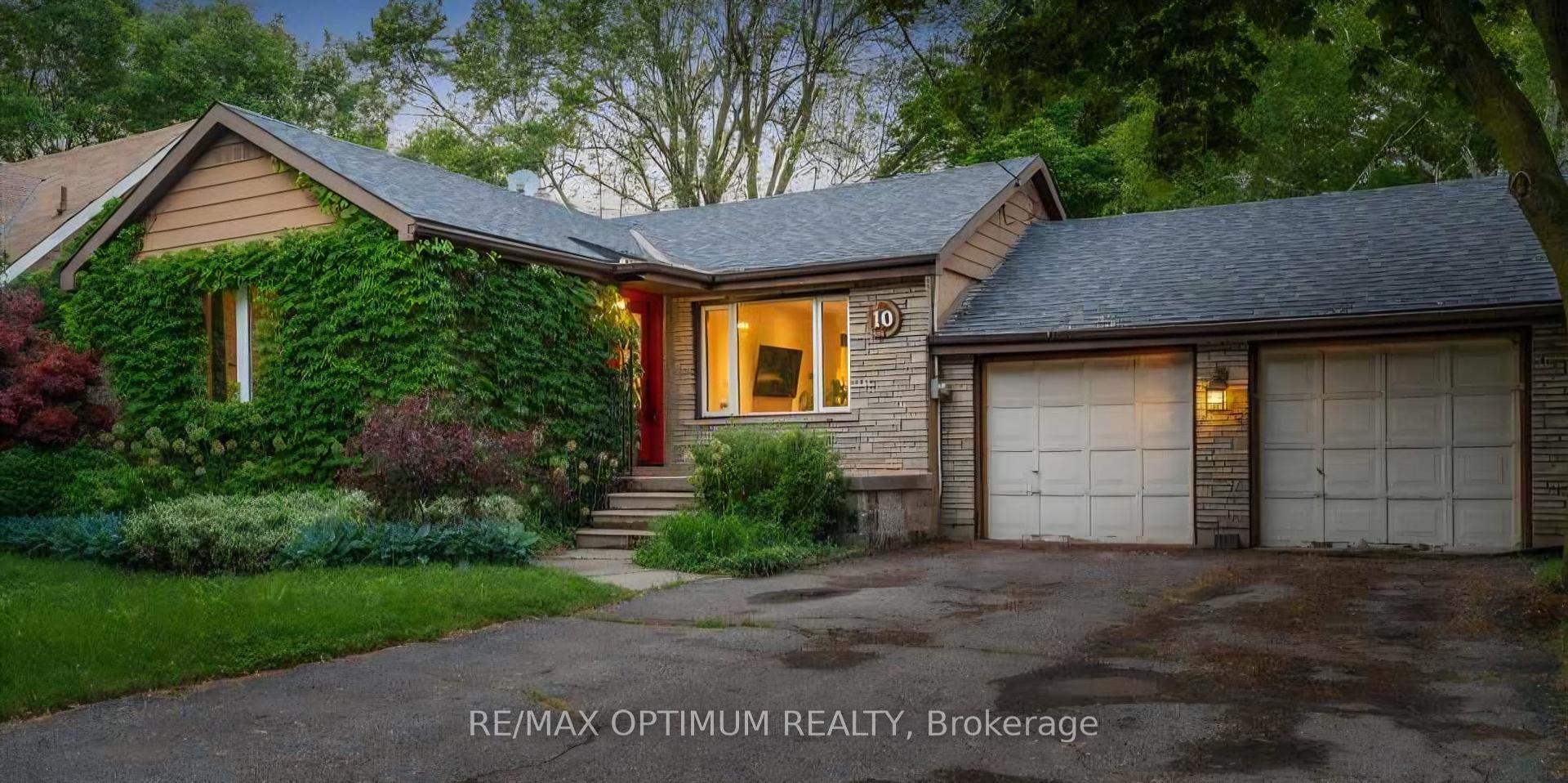 10 Fern Street, Brampton, ON L6Y 1X2
