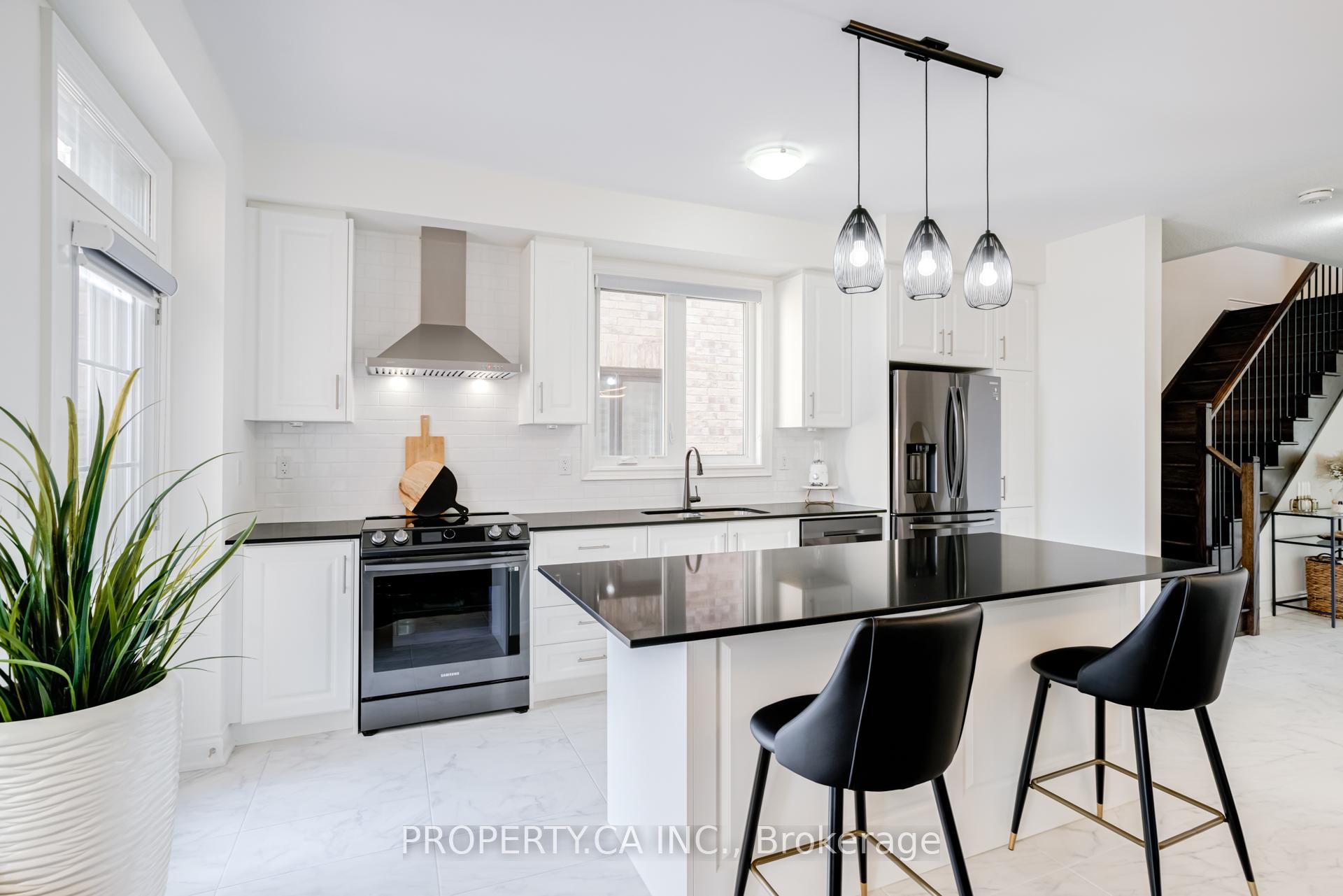 10 Fordham Road, Brampton, ON L6Y 6K2