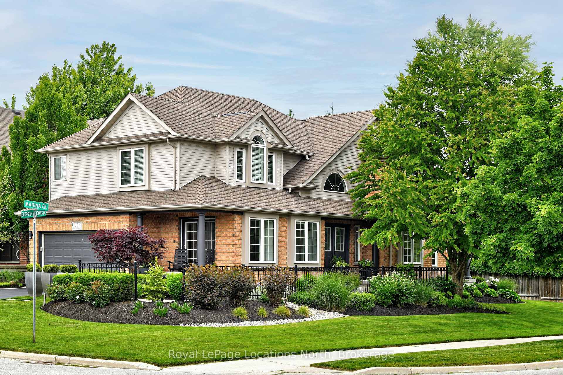 10 Georgian Meadows Drive, Collingwood, ON L9Y 5N3