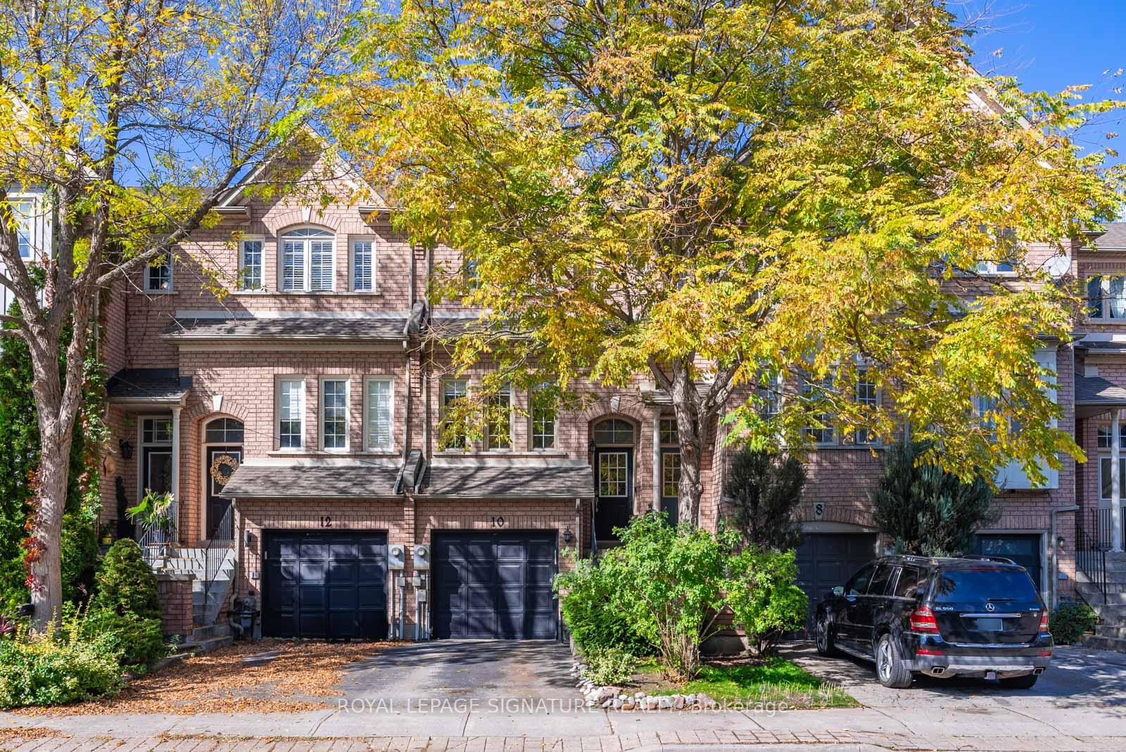 10 Harbourview Crescent, Toronto, ON M8V 4A7