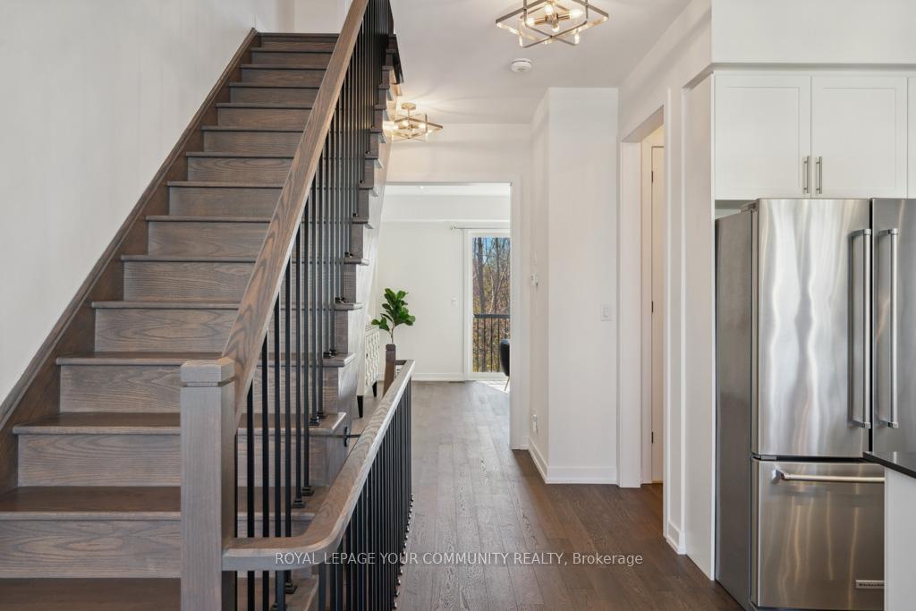 10 Howick Lane, Richmond Hill, ON L4C 5T1