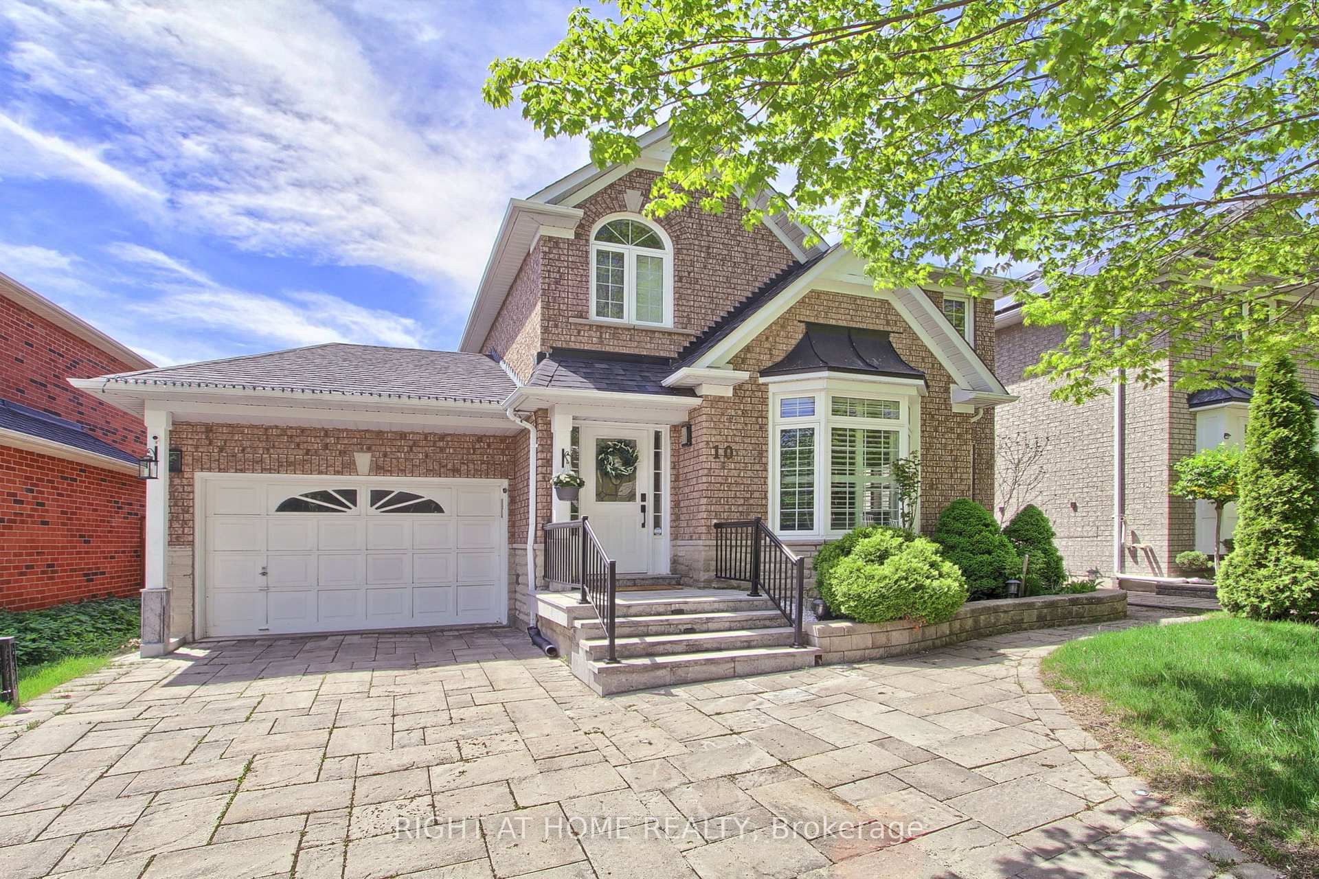 10 Juneberry Avenue, Markham, ON L3S 4B1