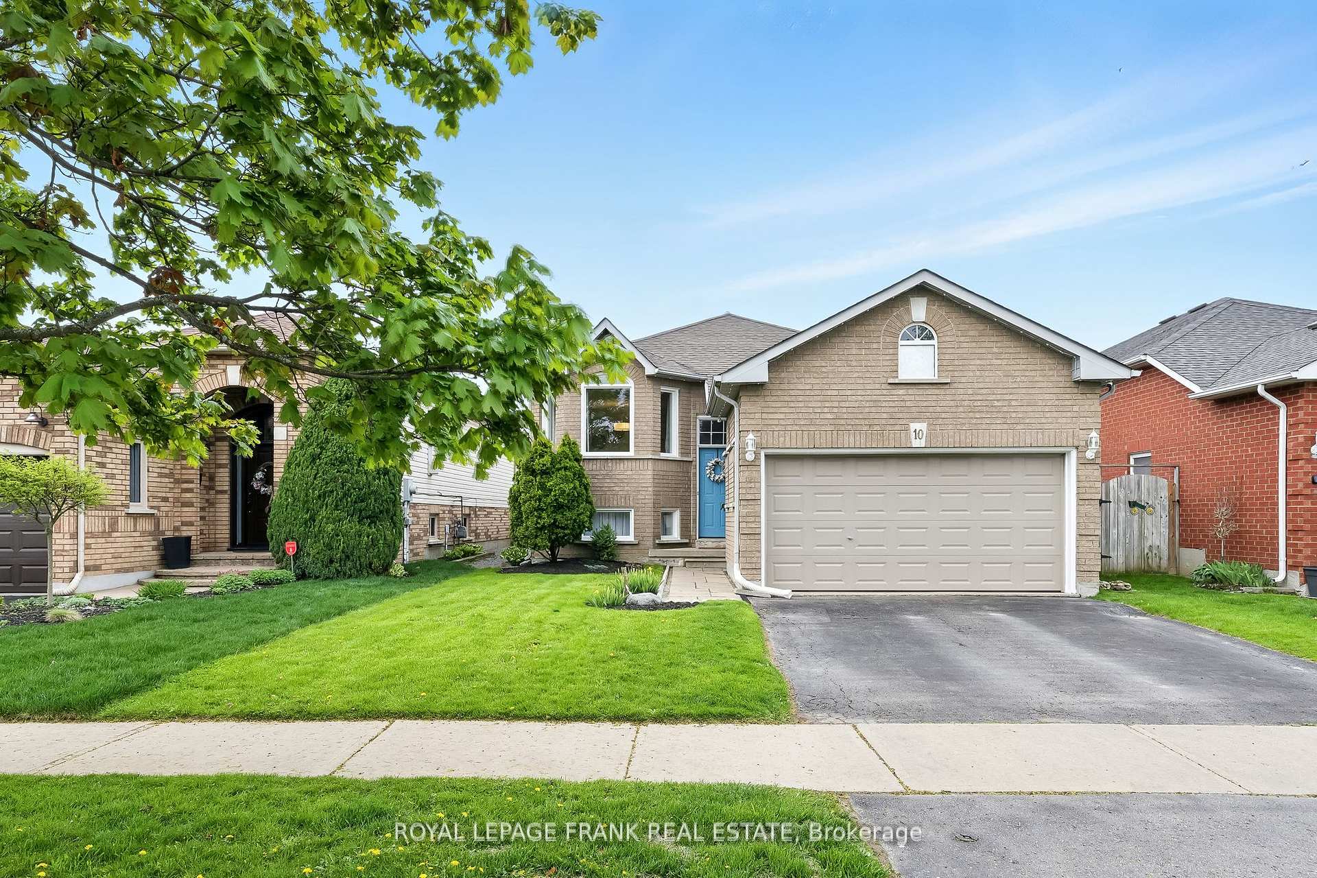 10 Laurelwood Street, Clarington, ON L1C 4Z7