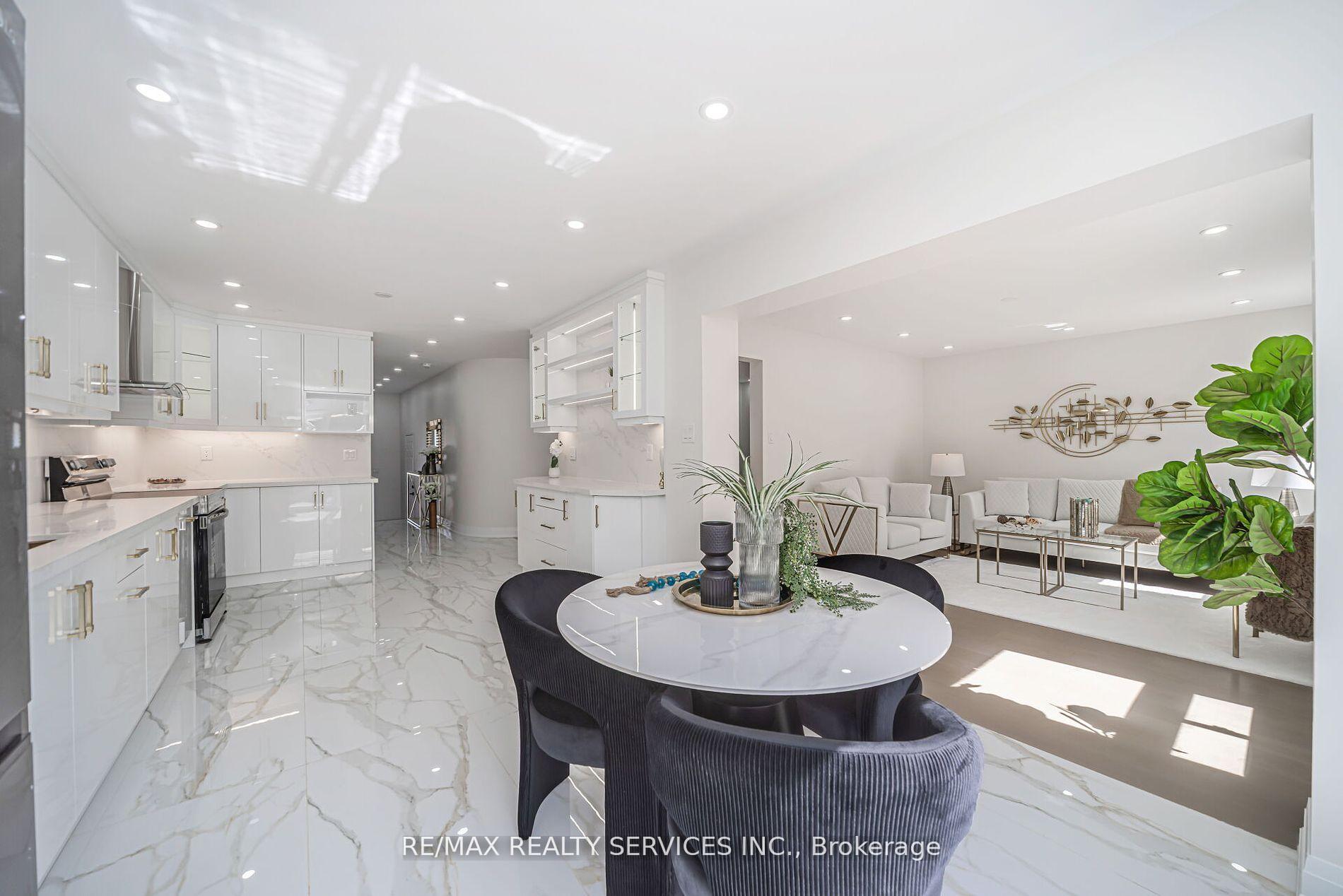 10 Linderwood Drive, Brampton, ON L7A 1R7