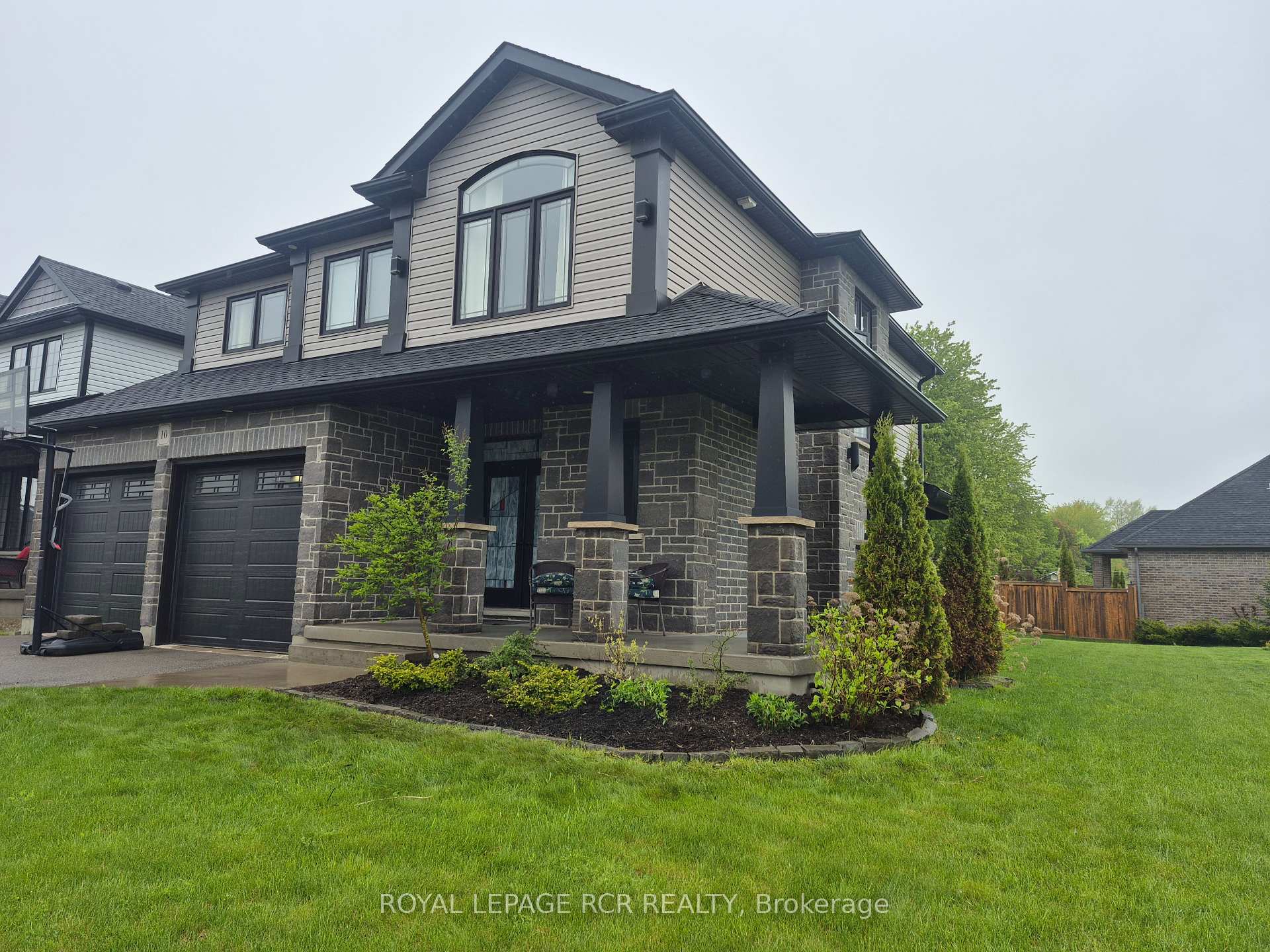 10 Mayberry Drive, East Luther Grand Valley, ON L9W 6T9