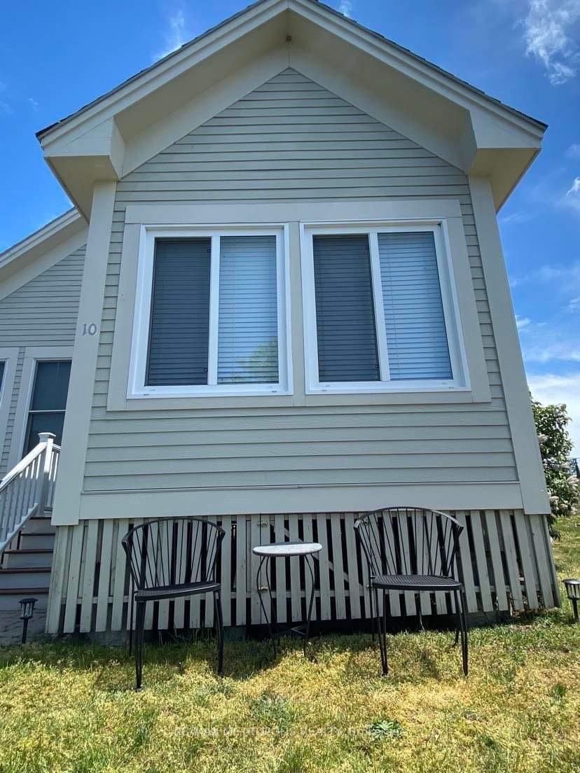 10 Natures Lane, Prince Edward County, ON K0K 1P0