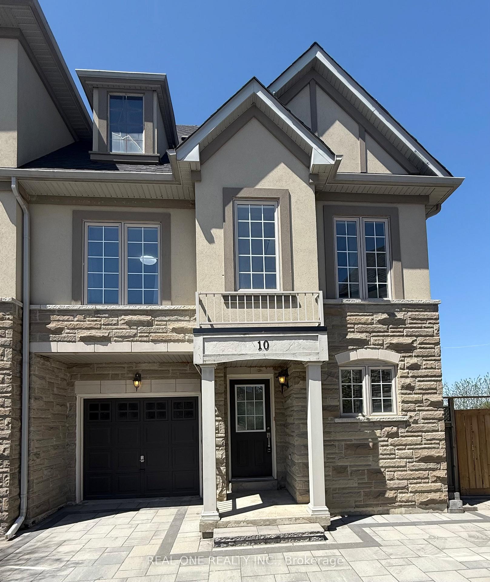 10 Prince Charles Way, Markham, ON L6C 0B5