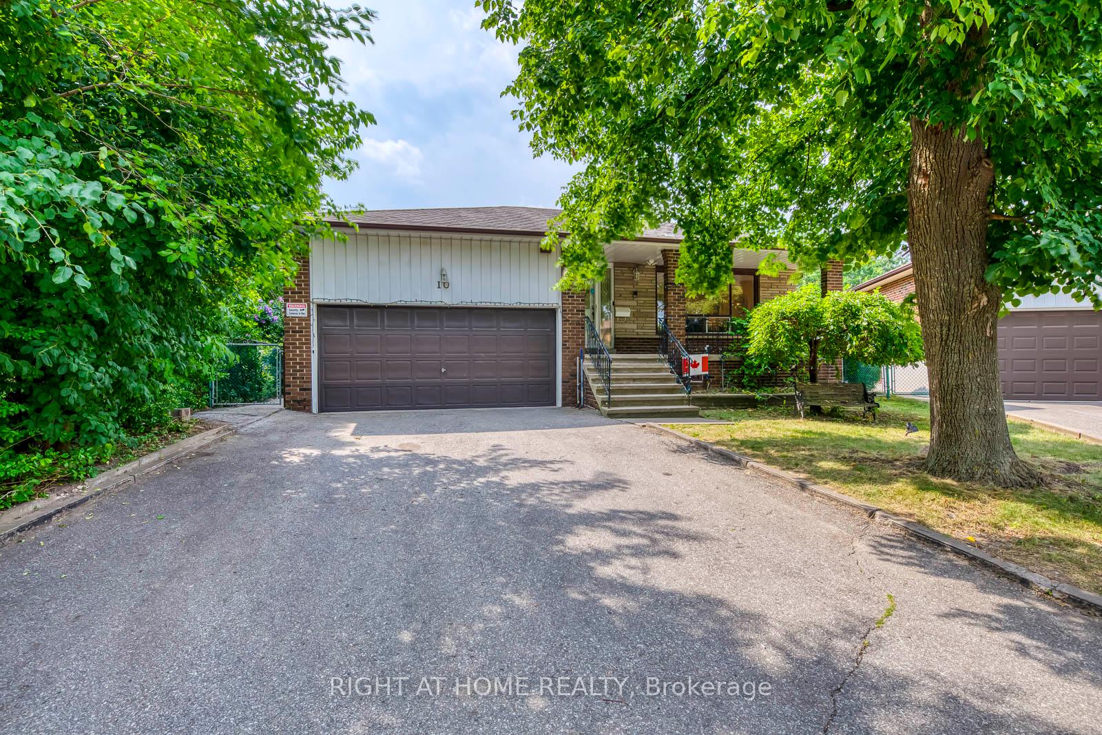 10 Robwill Court, Brampton, ON L6V 3H3