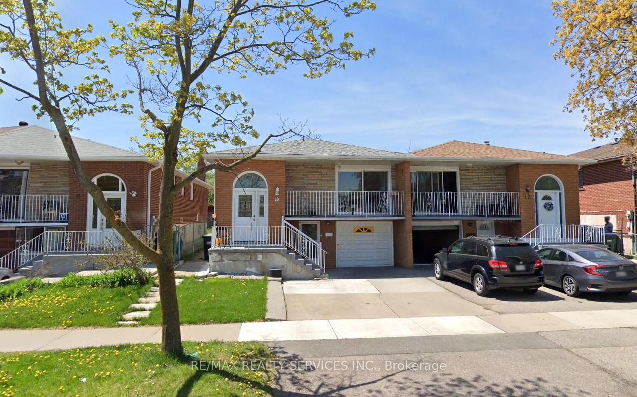 10 Royal Salisbury Way, Brampton, ON L6V 3J6