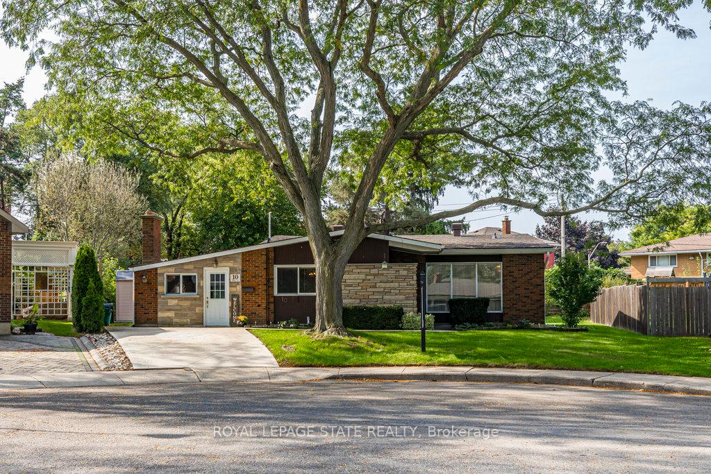 10 Vera Court, Hamilton, ON L8K 4G8