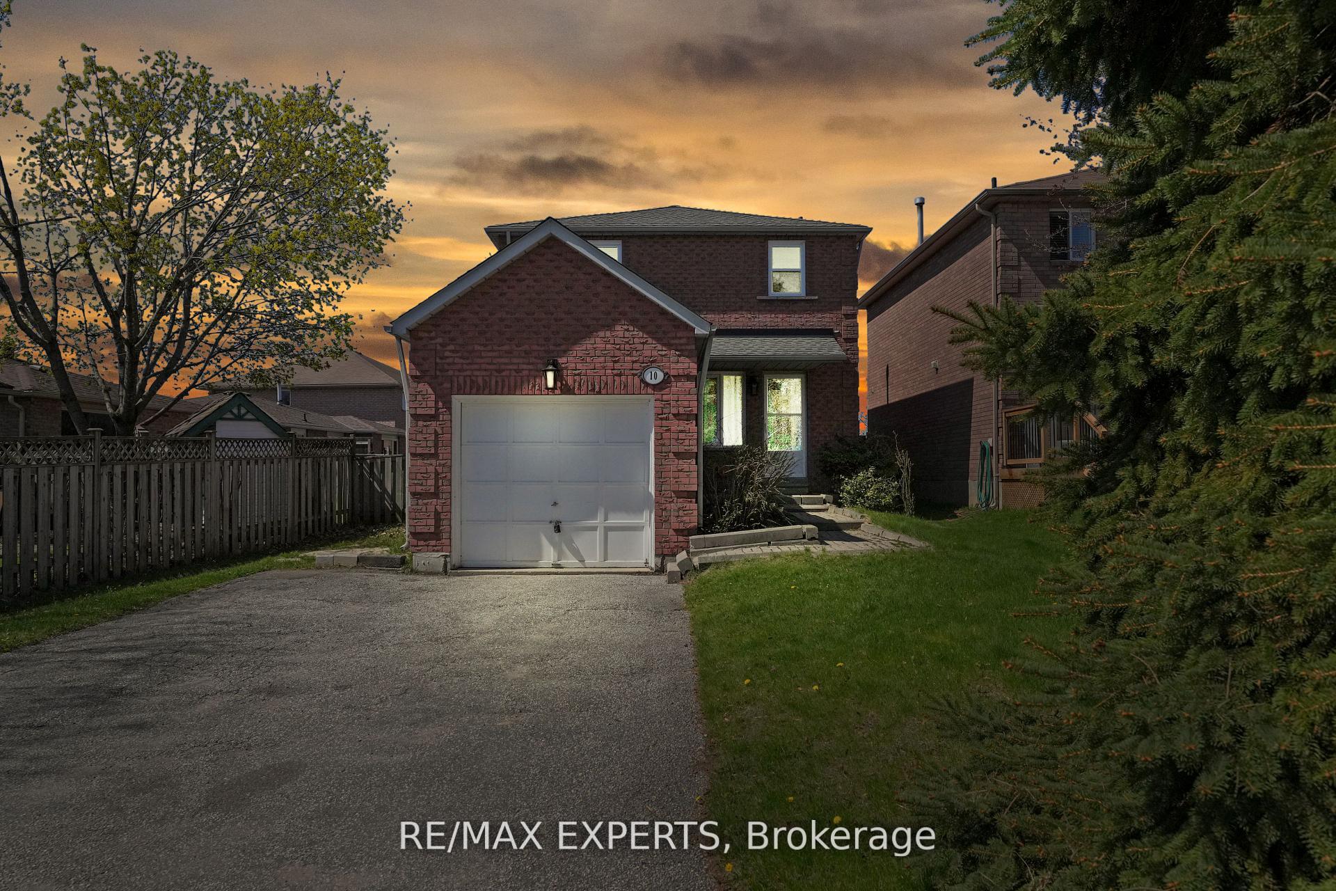 10 Wallace Drive, Barrie, ON L4N 7E2