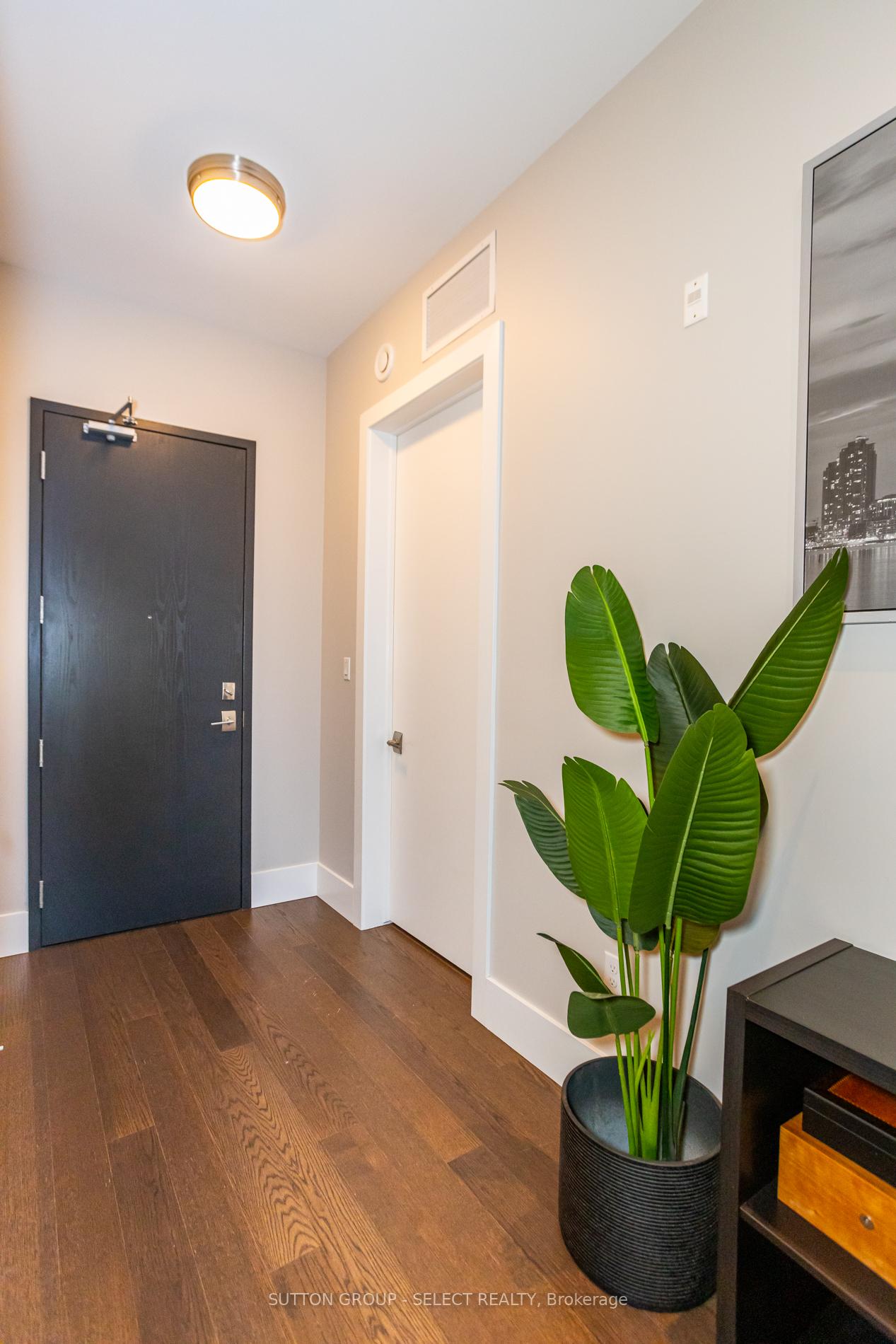 100 - 1705 FIDDLEHEAD Place, London North, ON N6G 5M9