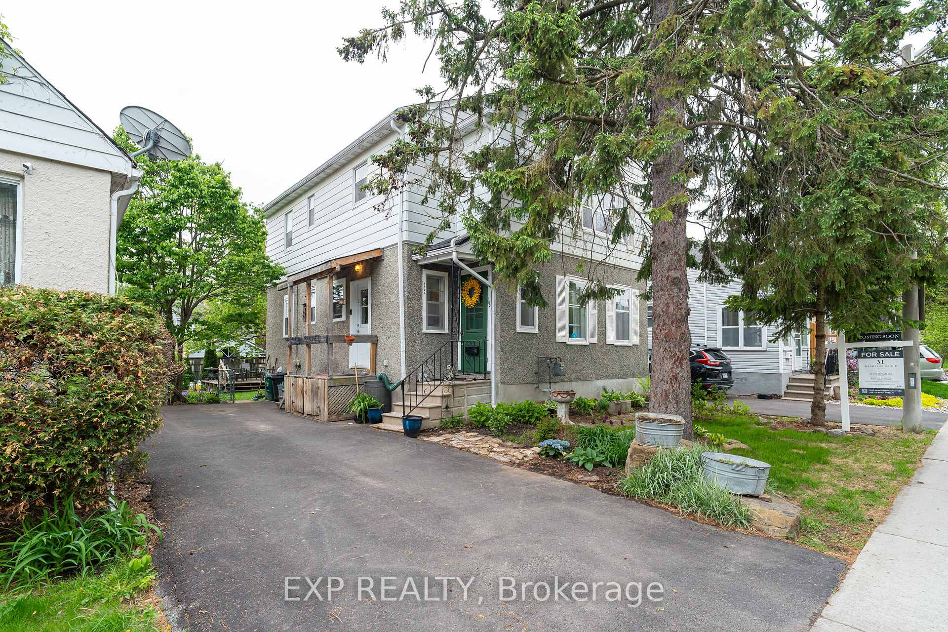 100 Dagmar Avenue, Vanier and Kingsview Park, ON K1L 5T4