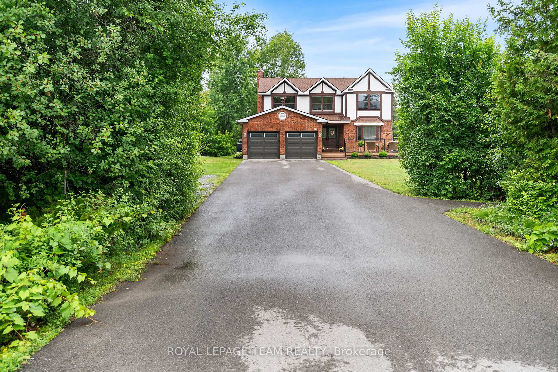 100 Grey Stone Drive, Carp - Huntley Ward, ON K0A 1L0