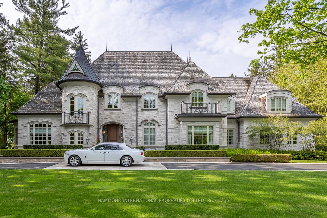 100 Kennedy Street W, Aurora, ON L4G 2L7