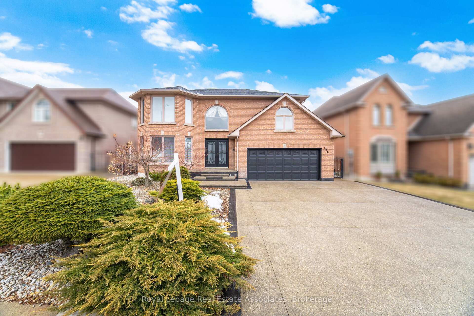100 National Drive, Hamilton, ON L8G 5B3