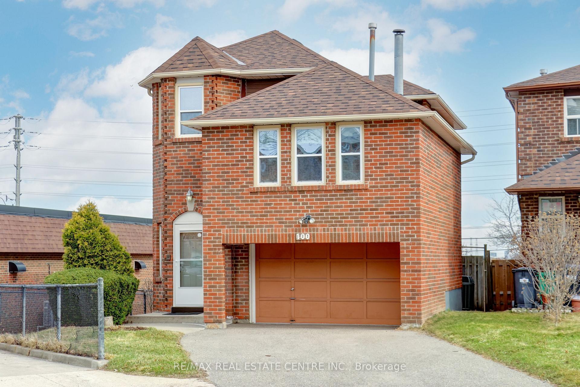 100 Sheldrake Court, Brampton, ON L6Y 2W9