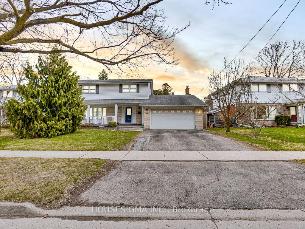 100 Warren Road, Kitchener, ON N2M 4T4
