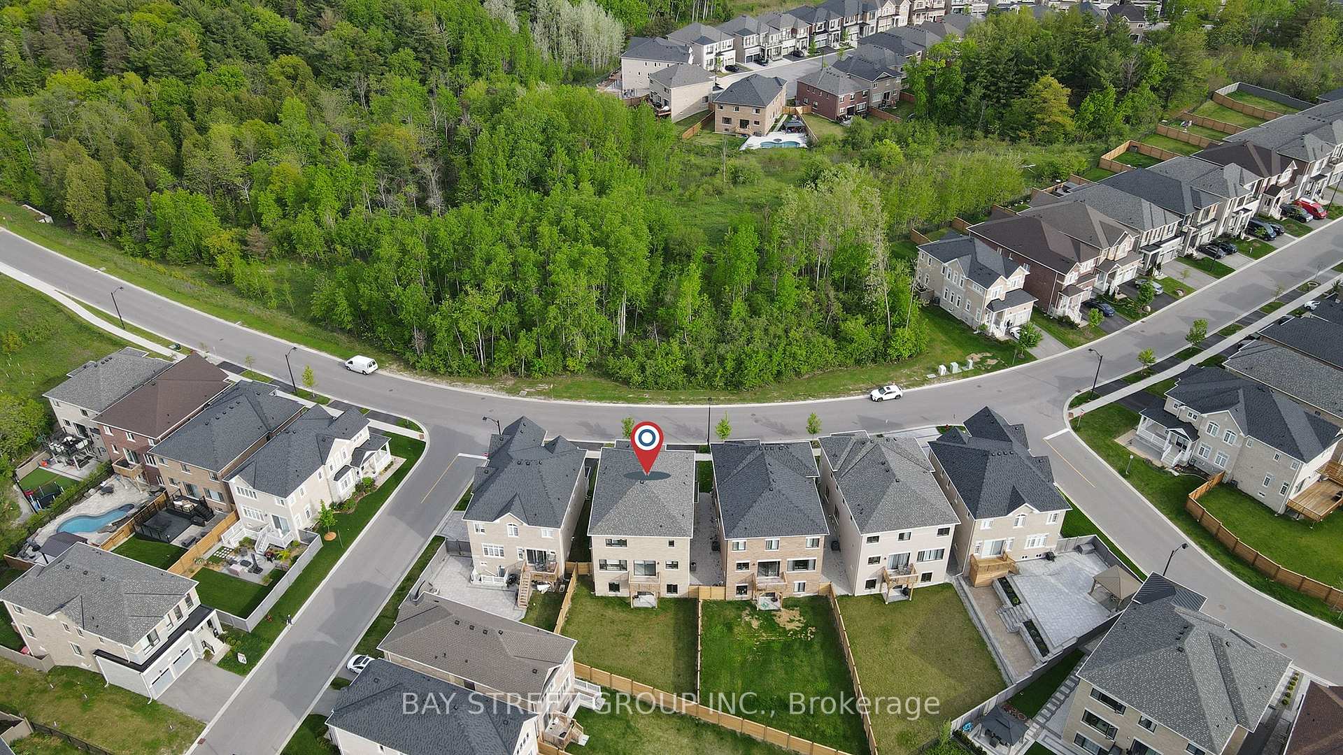 100 Woodhaven Avenue, Aurora, ON L4G 3Y2