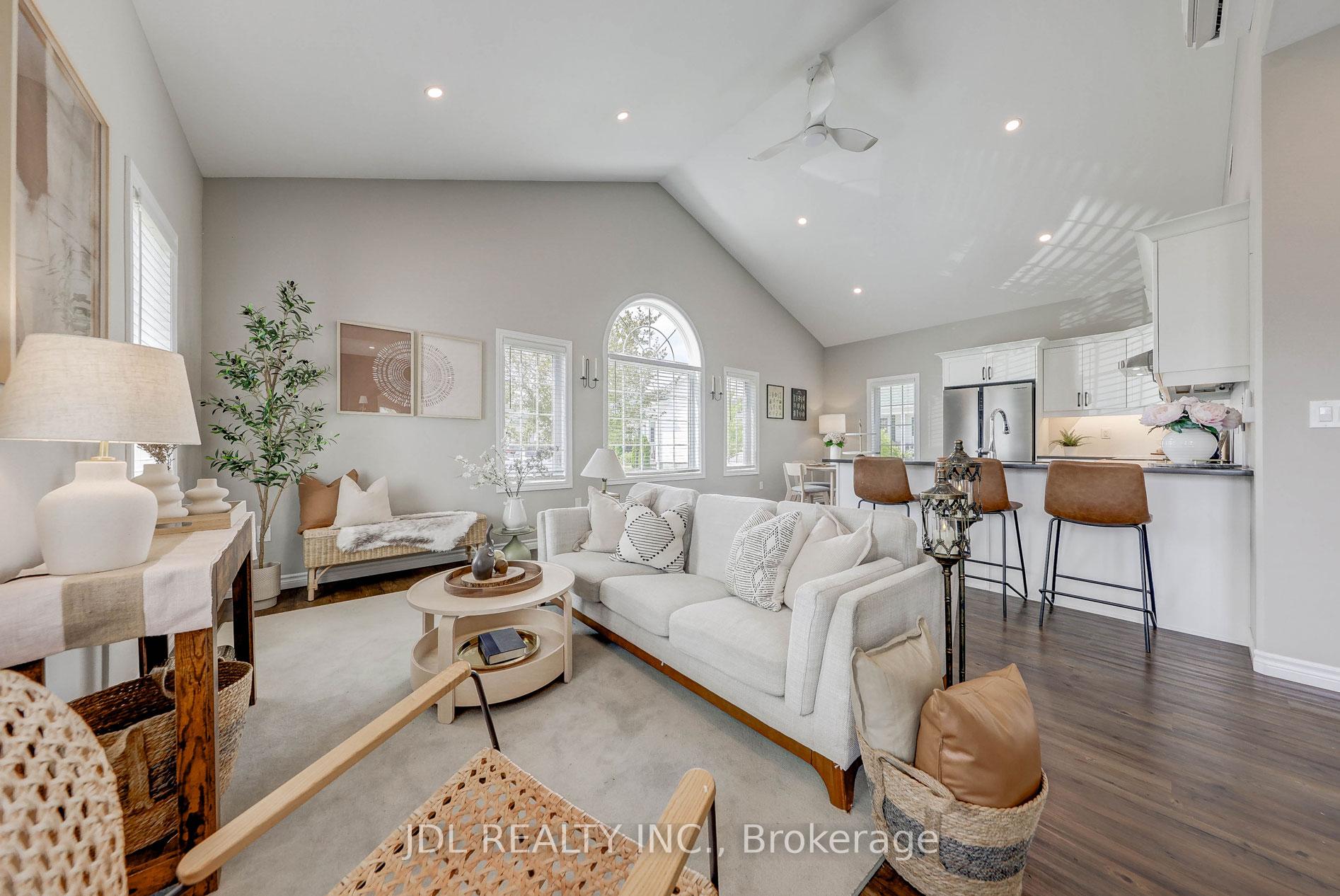 1002 - 300 Croft Street, Port Hope, ON L1A 0E1