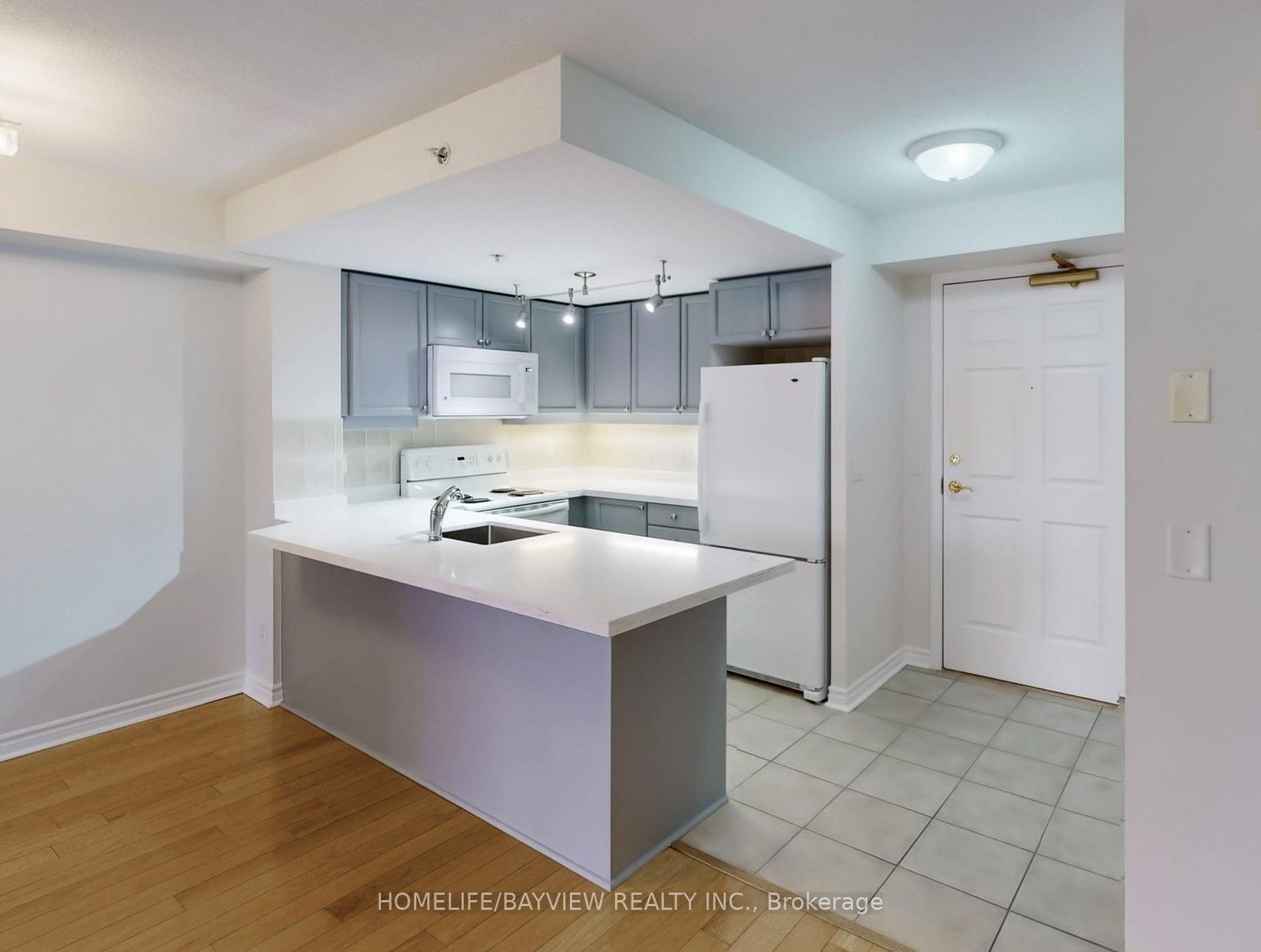 1002 - 350 Princess Royal Drive, Mississauga, ON L5B 4N1