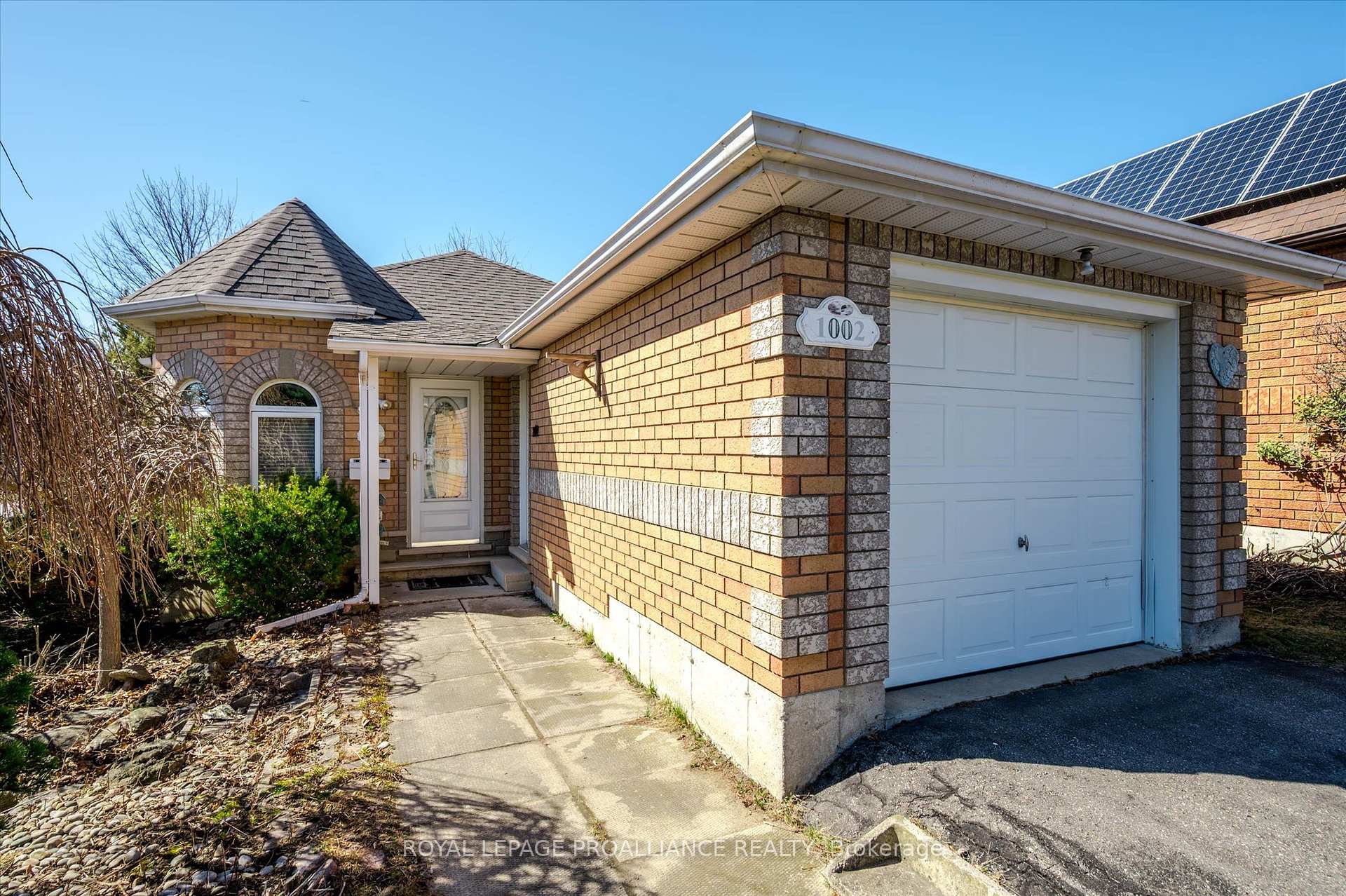 1002 Baker Street, Peterborough North, ON K9H 7P7