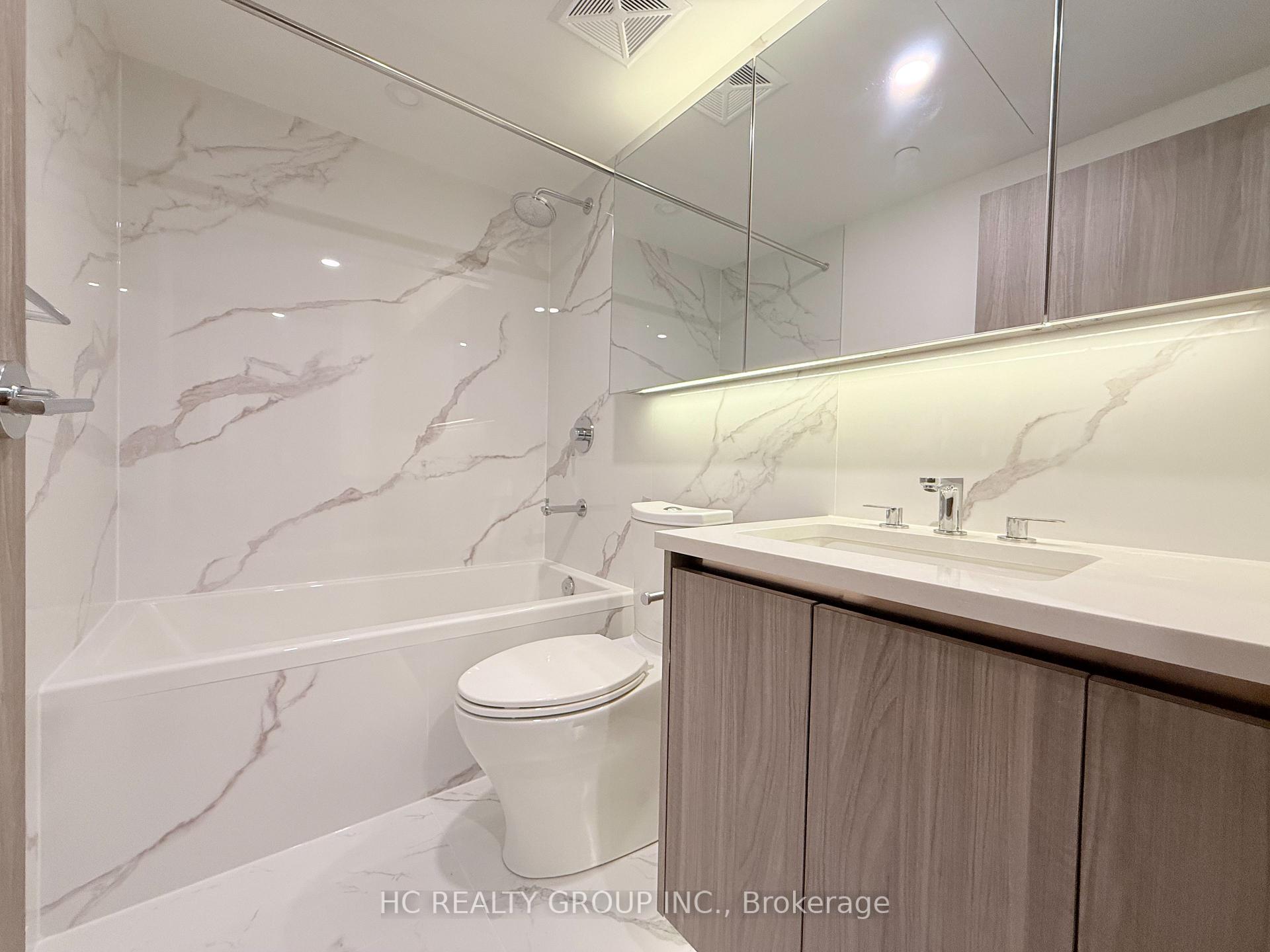 1005 - 1 Concord CityPlace Way, Toronto, ON M5V 0X3