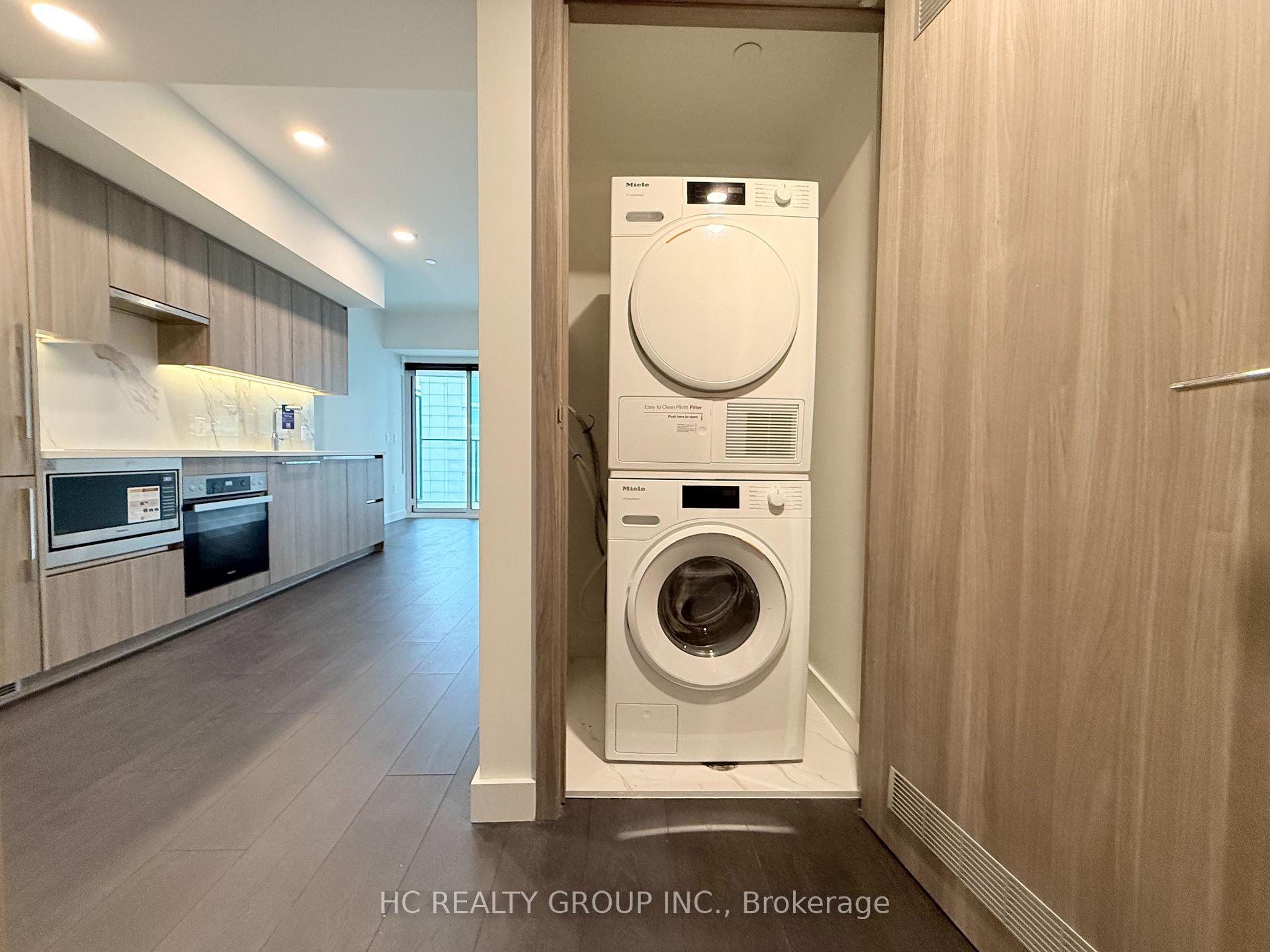 1005 - 1 Concord CityPlace Way, Toronto, ON M5V 0X3