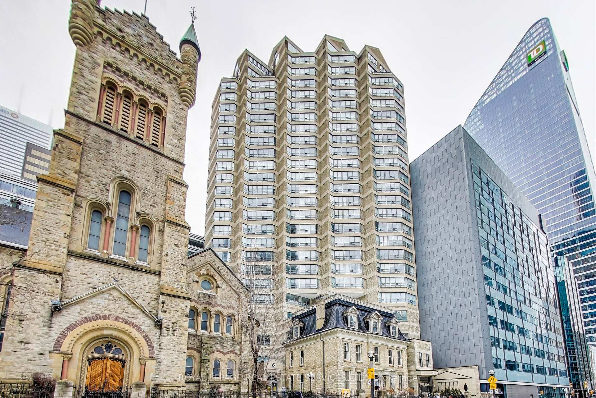 1005 - 71 Simcoe Street, Toronto, ON M5J 2S9